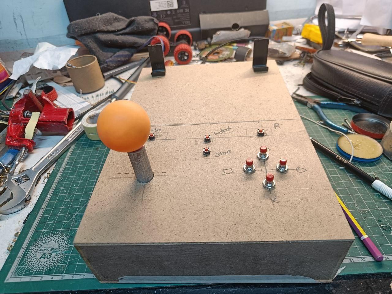 DIY Arcade Game Bluetooth Controller for Desktop Devices : 11 Steps (with Pictures) - Instructables