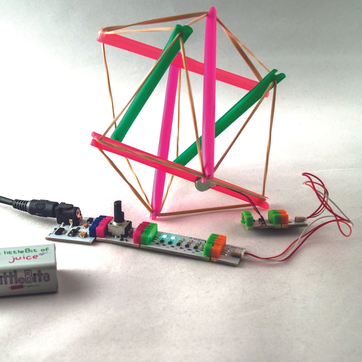 Steerable Vibrating Tensegrity Robot : 7 Steps (with Pictures ...