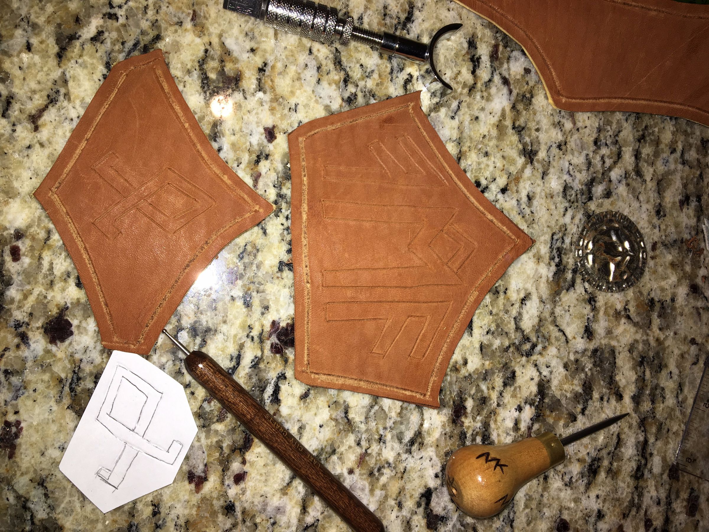 Leather Valkyrie Headpiece : 18 Steps (with Pictures) - Instructables