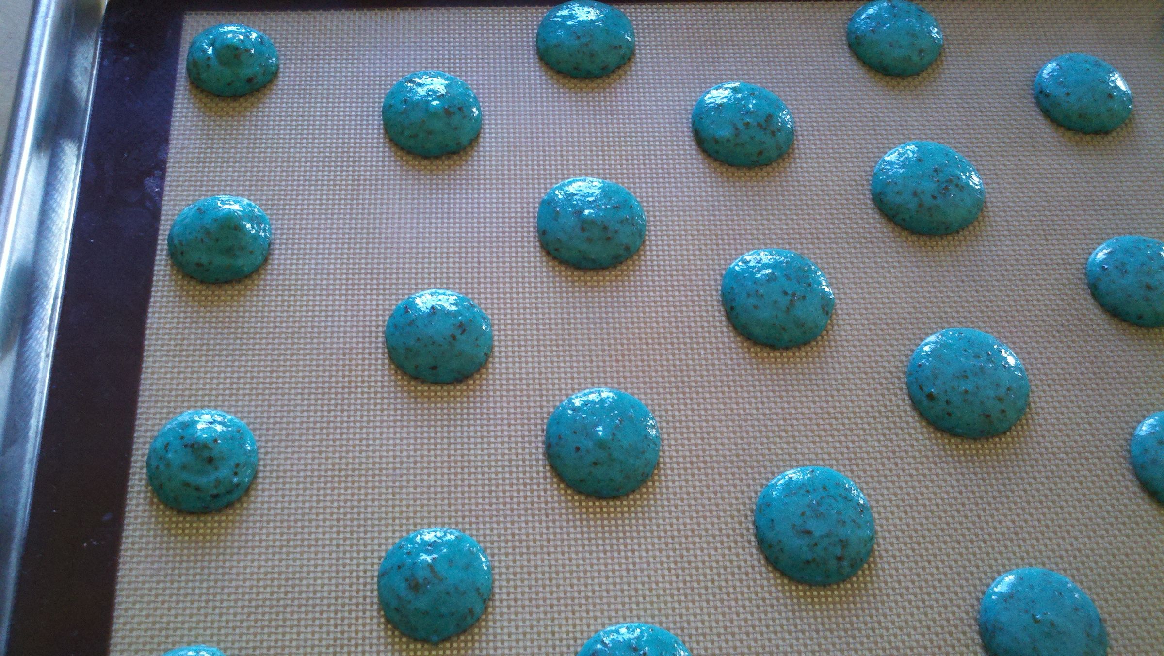 Mini Macarons : 10 Steps (with Pictures) - Instructables