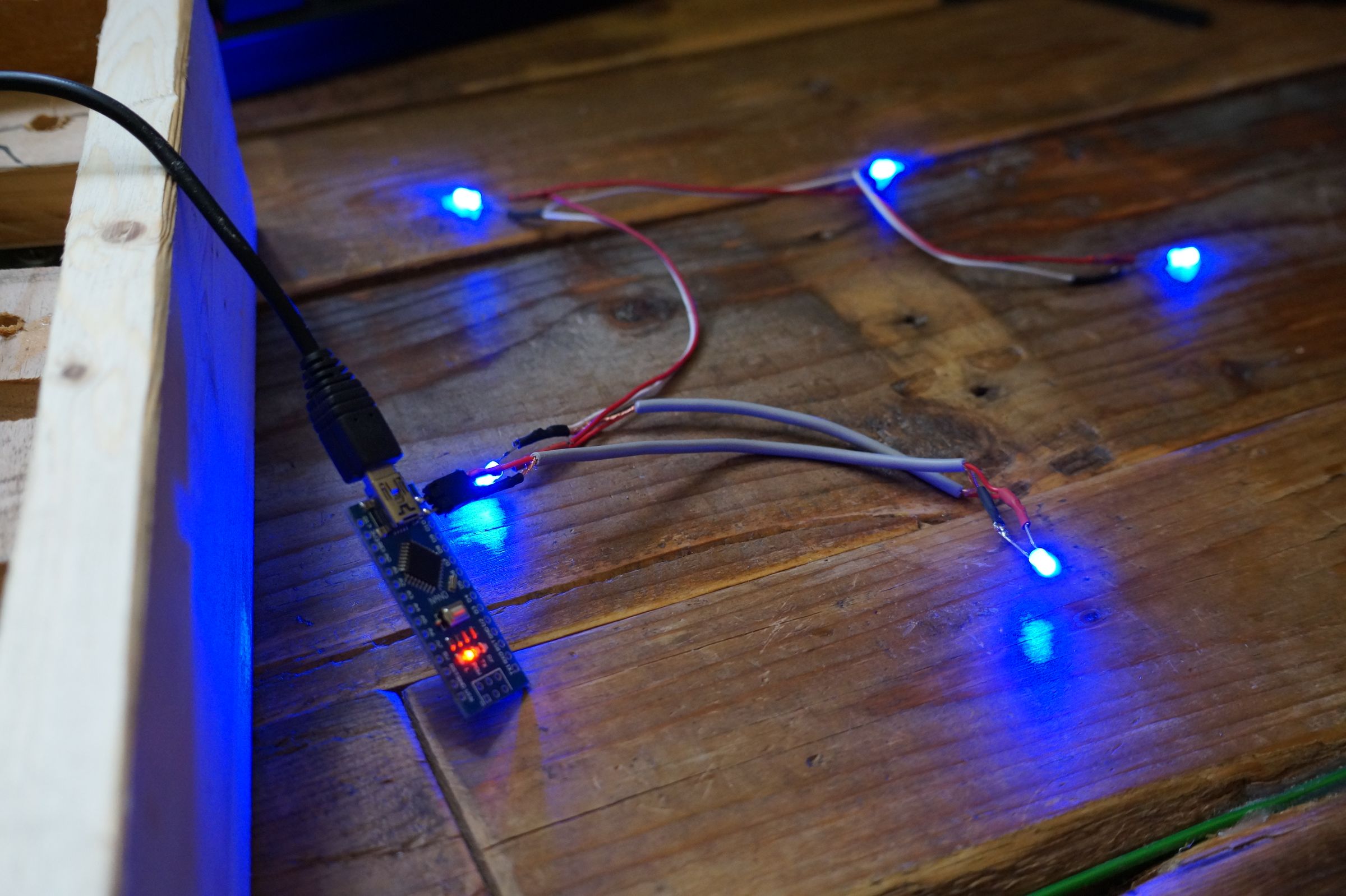 Magical Floating Planter Box : 6 Steps (with Pictures) - Instructables