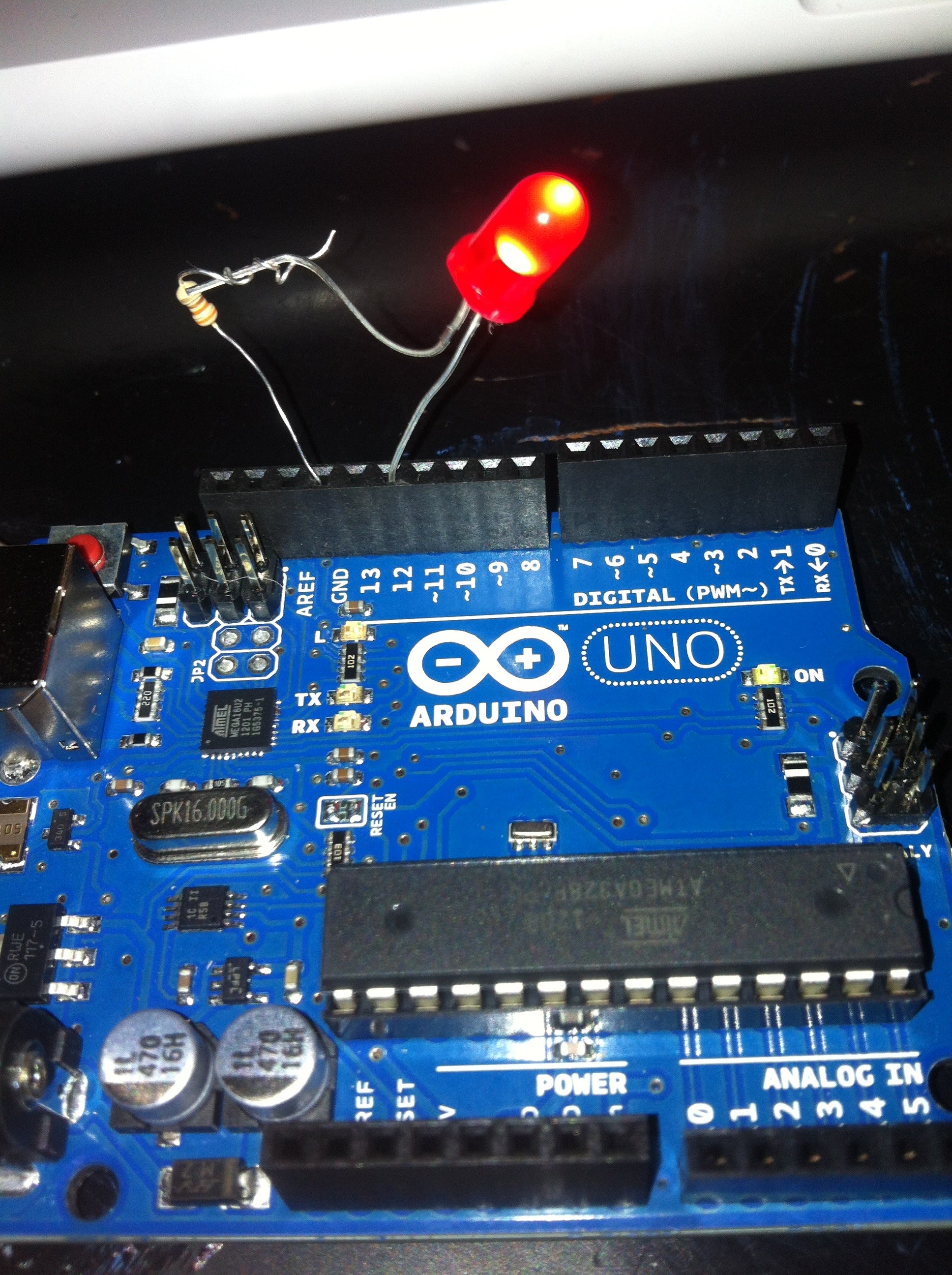 Flashing LED : 4 Steps - Instructables