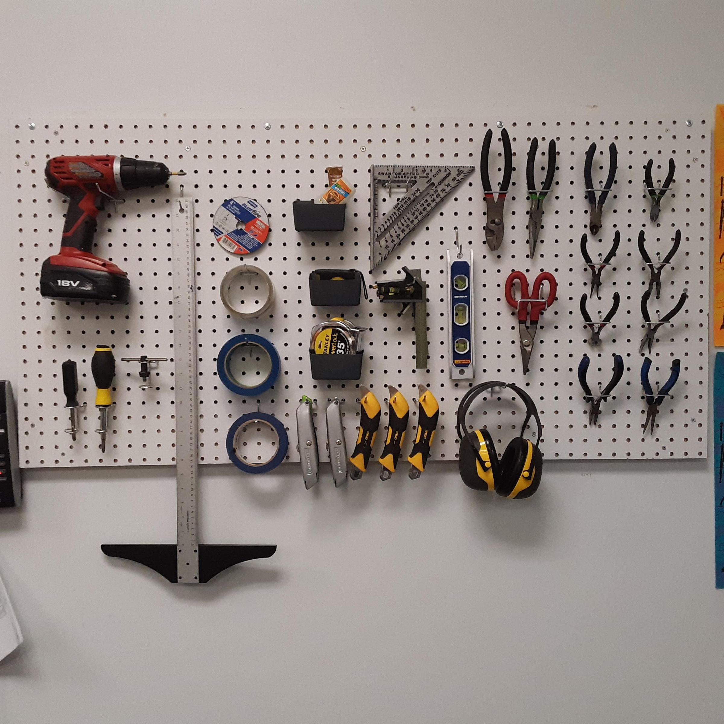 How to Build a Pegboard Wall Organizer : 5 Steps (with Pictures ...