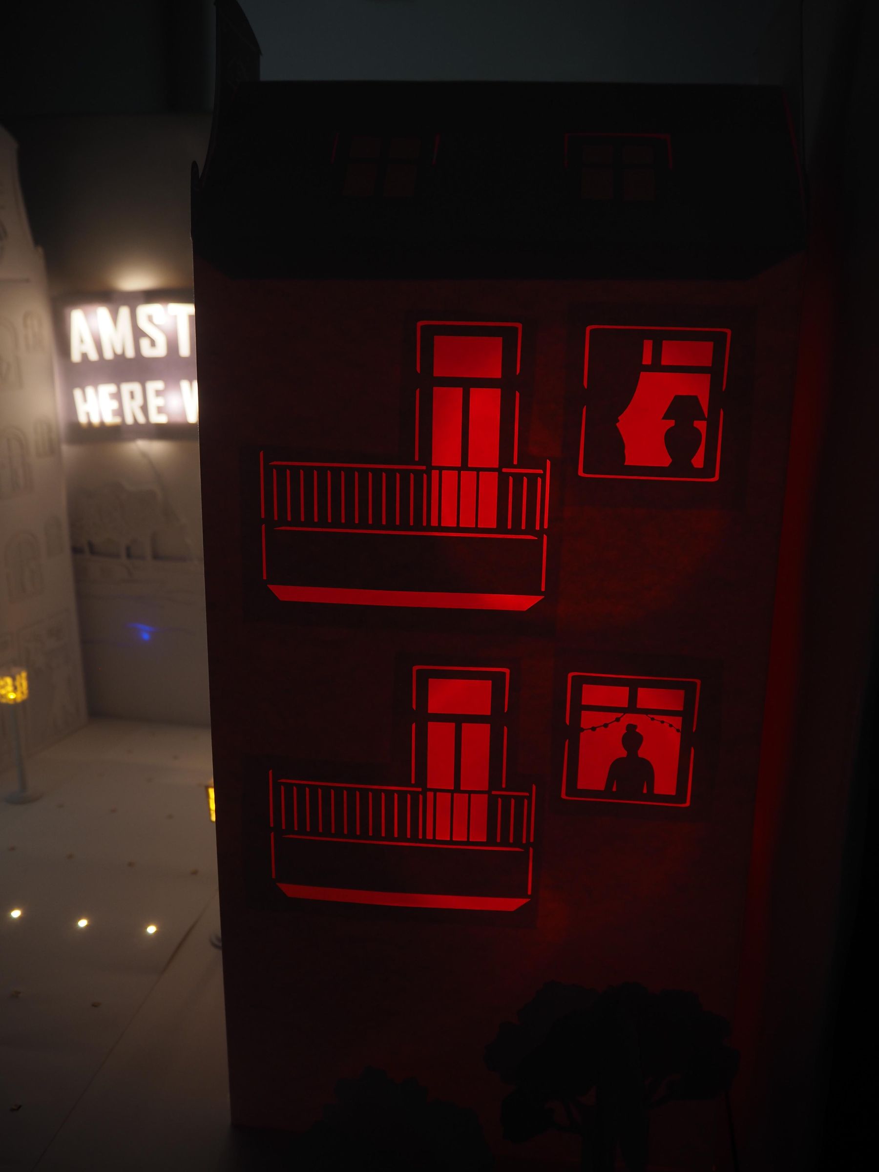 Interactive Window Display : 4 Steps (with Pictures) - Instructables