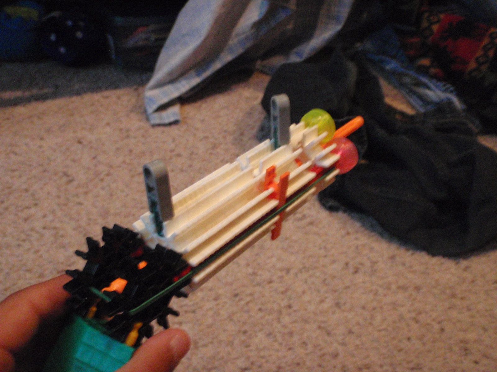 Simple Knex Pistol : 5 Steps - Instructables