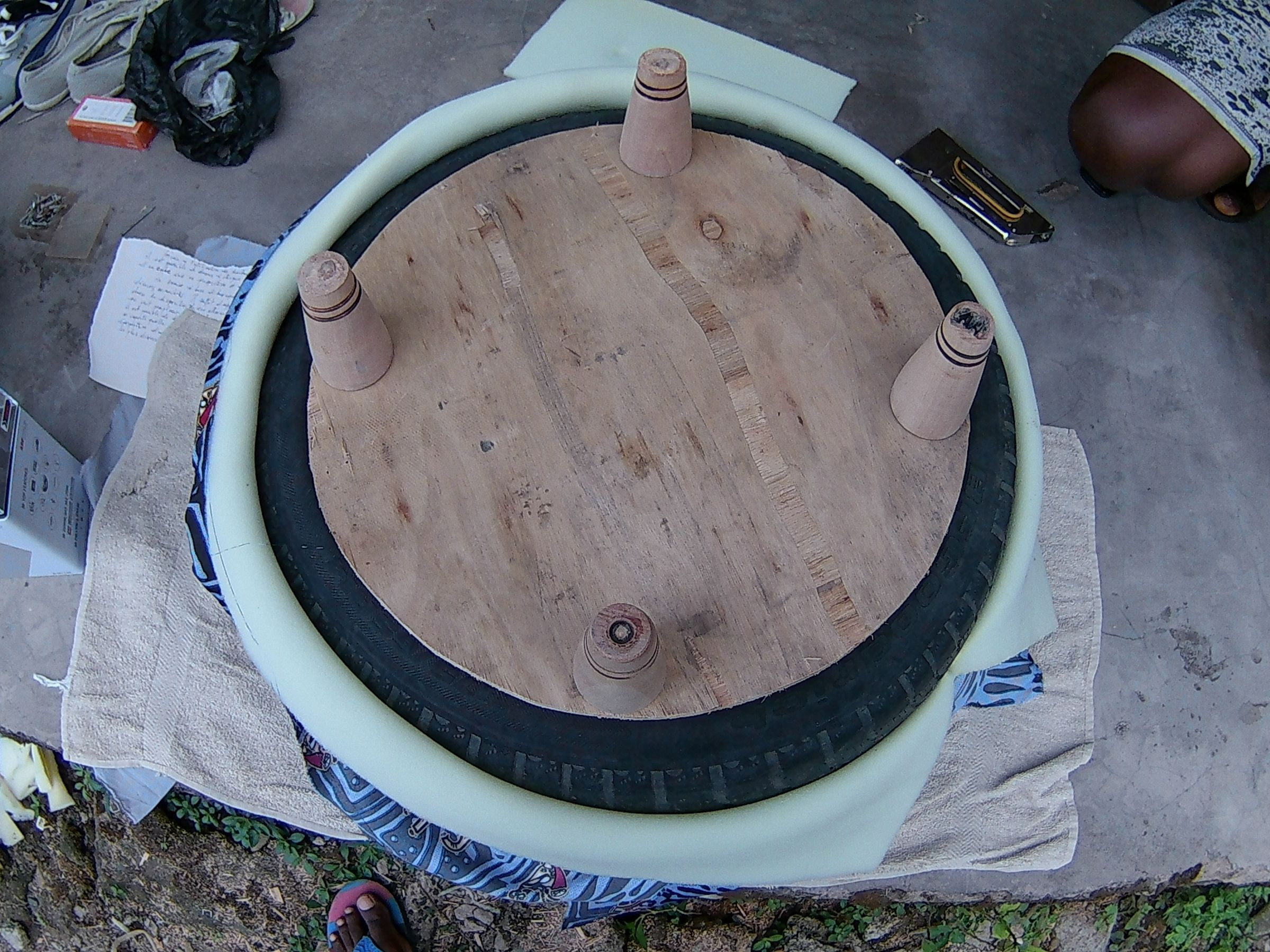 Old Car Tire Stool/Chair/Table : 8 Steps - Instructables