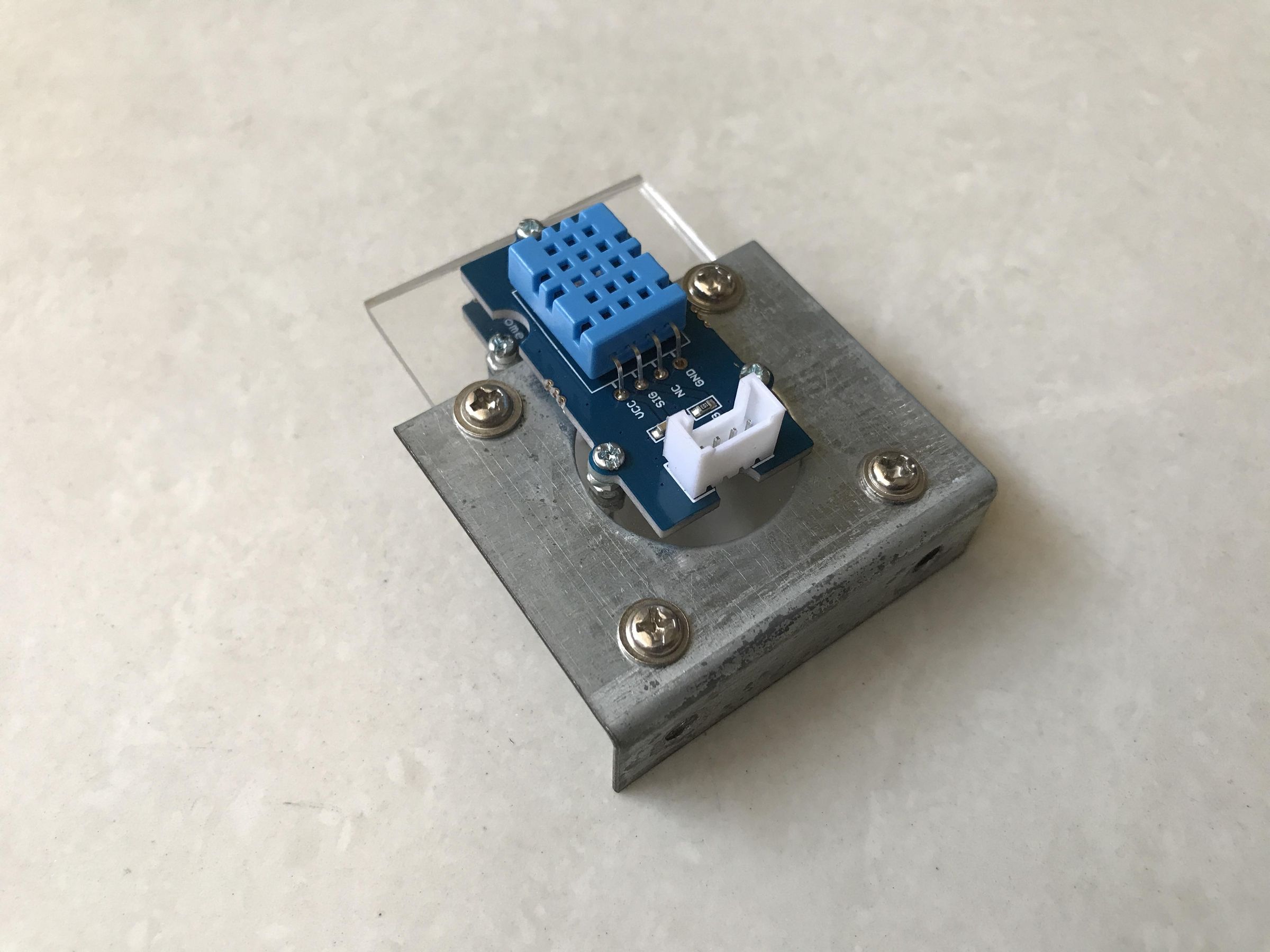 The Local Weather Station on a Four-Wheels Bluetooth Controlled Car ...