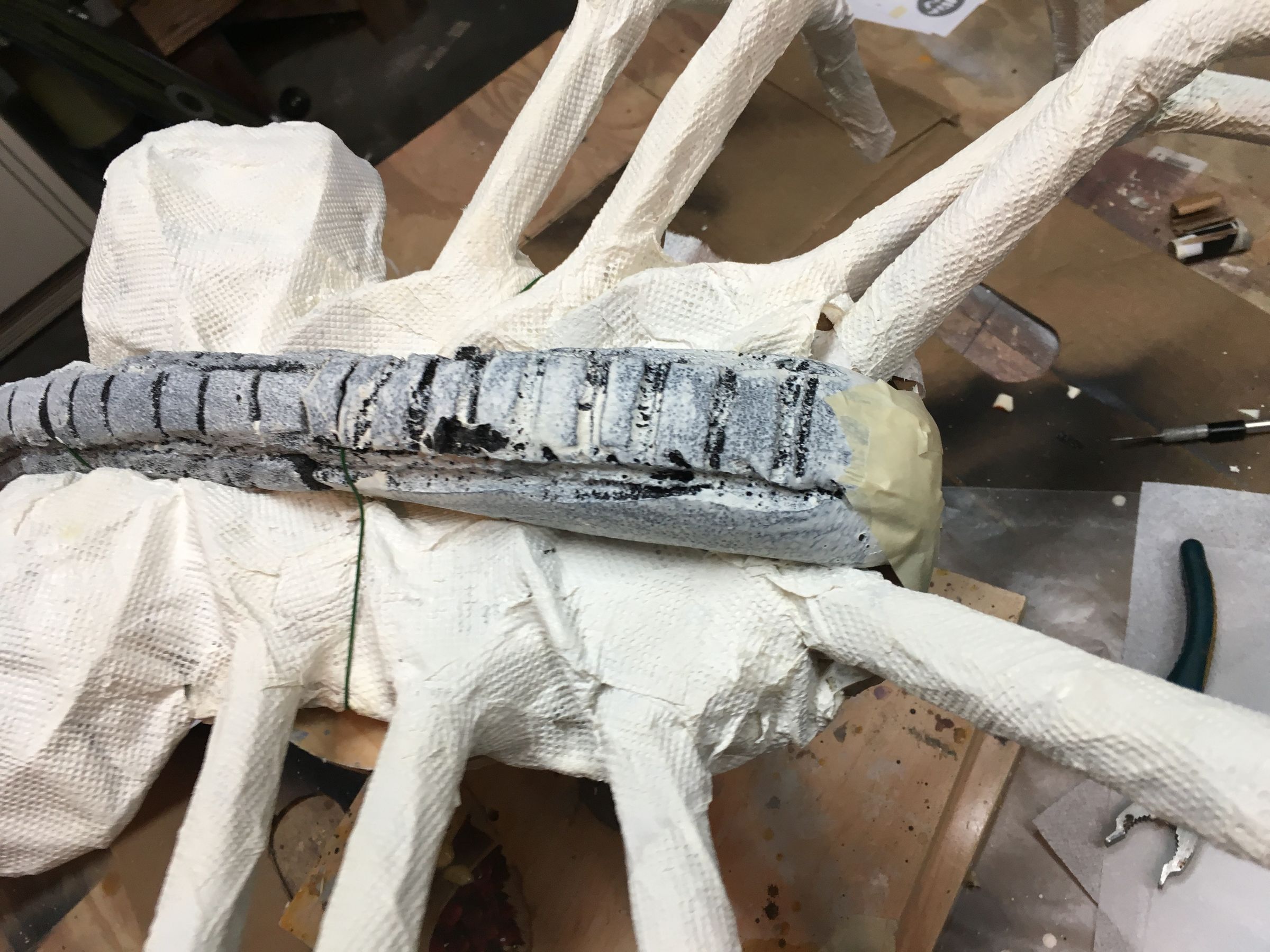 DIY Facehugger Halloween Decoration : 10 Steps (with Pictures ...