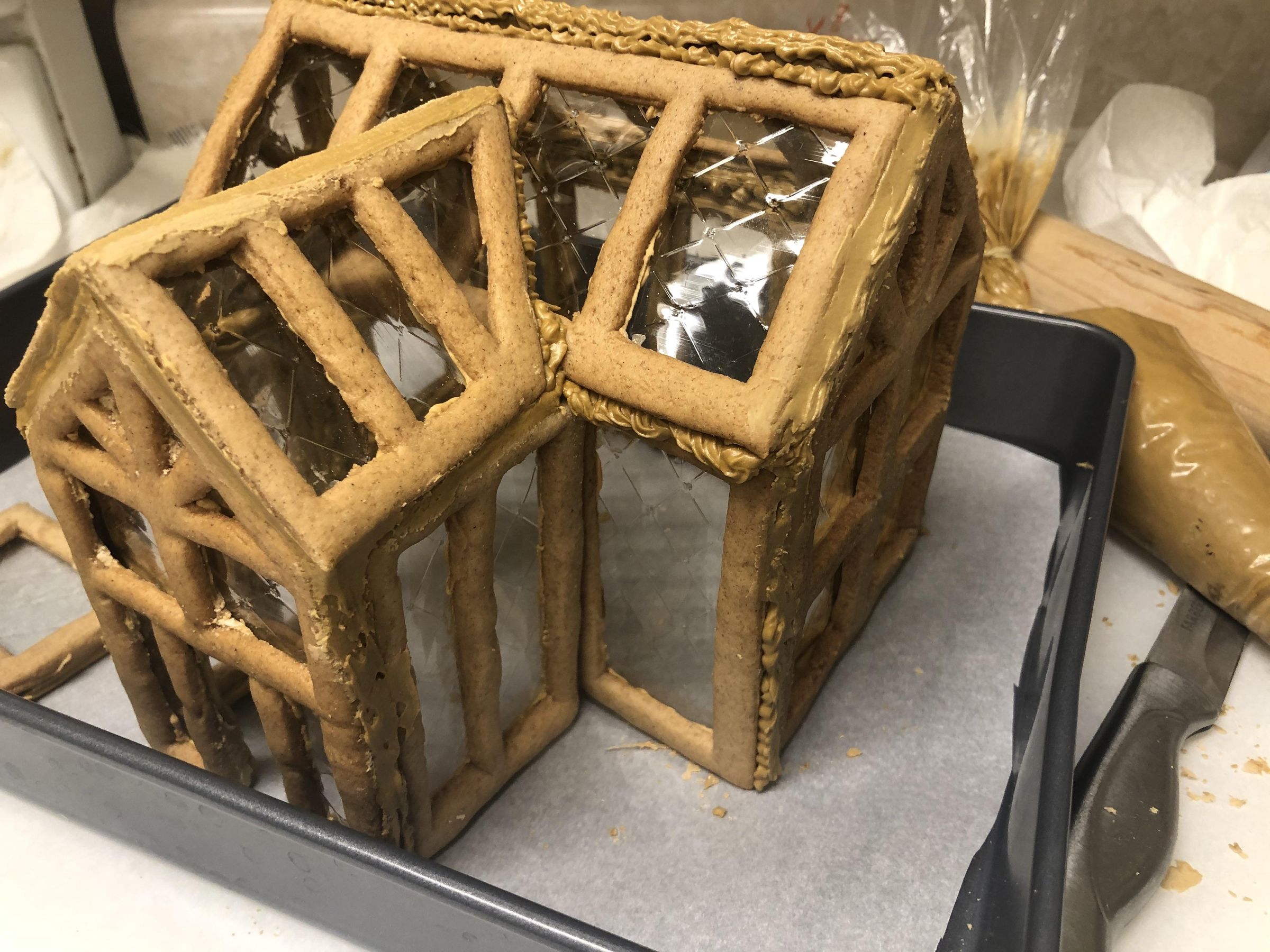 Gingerbread Greenhouse : 11 Steps (with Pictures) - Instructables