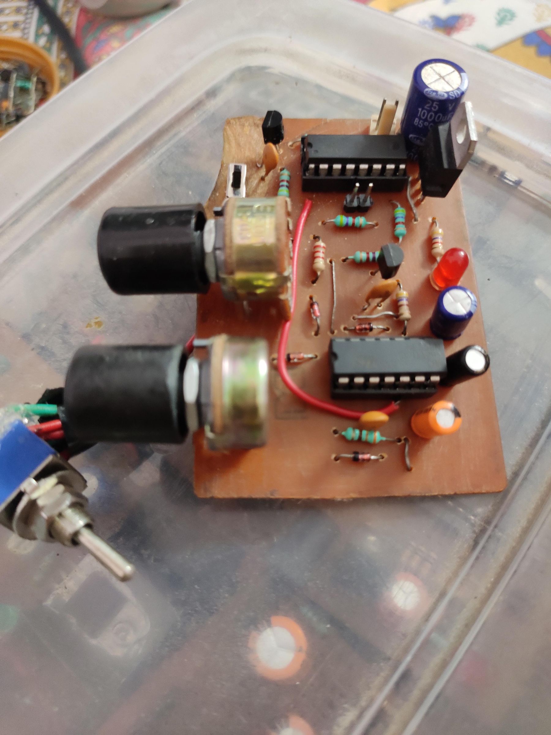 DIY Turntable and PCB Etching Shaker Circuit : 4 Steps - Instructables