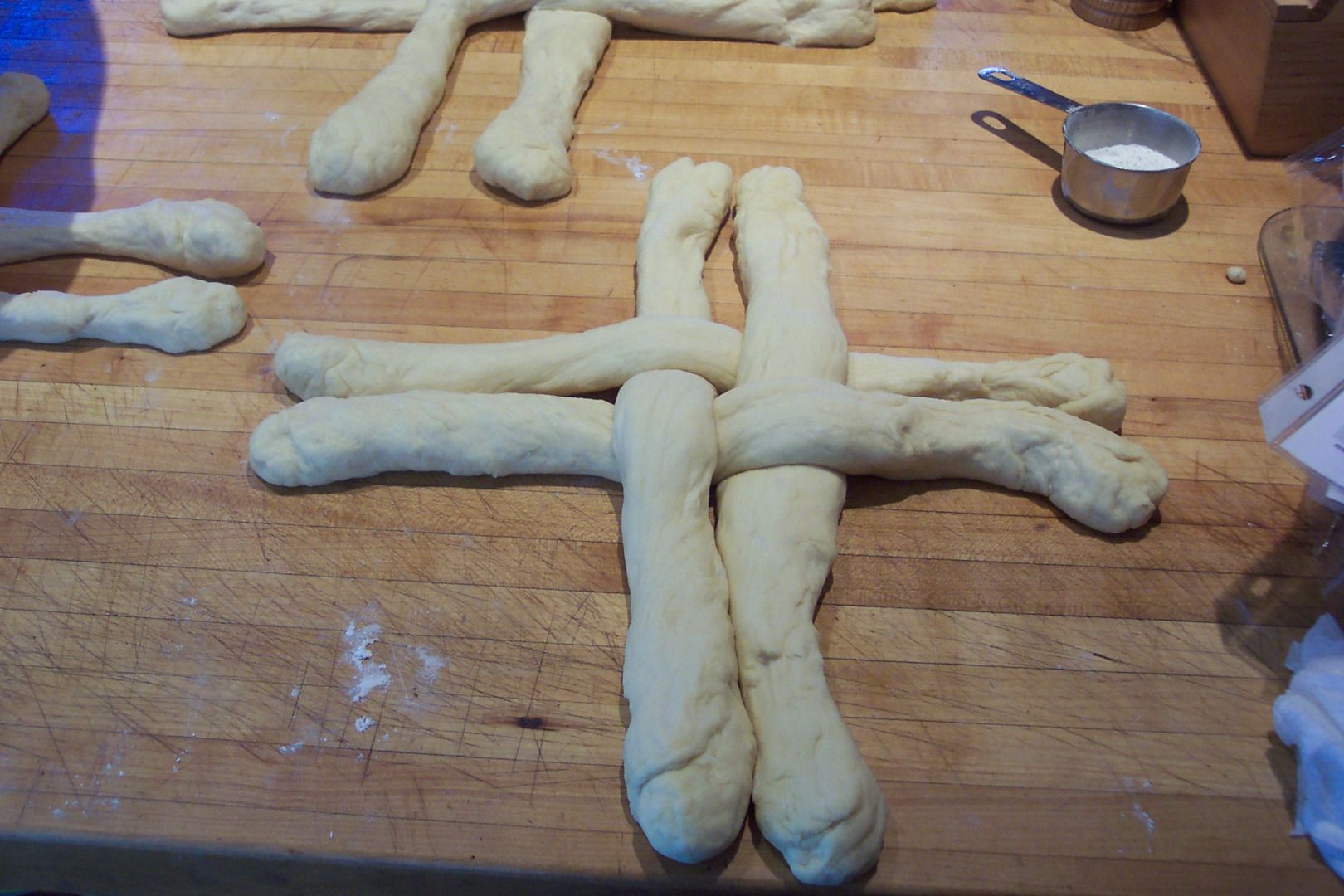Make a Round Braided Challah Bread : 4 Steps (with Pictures ...