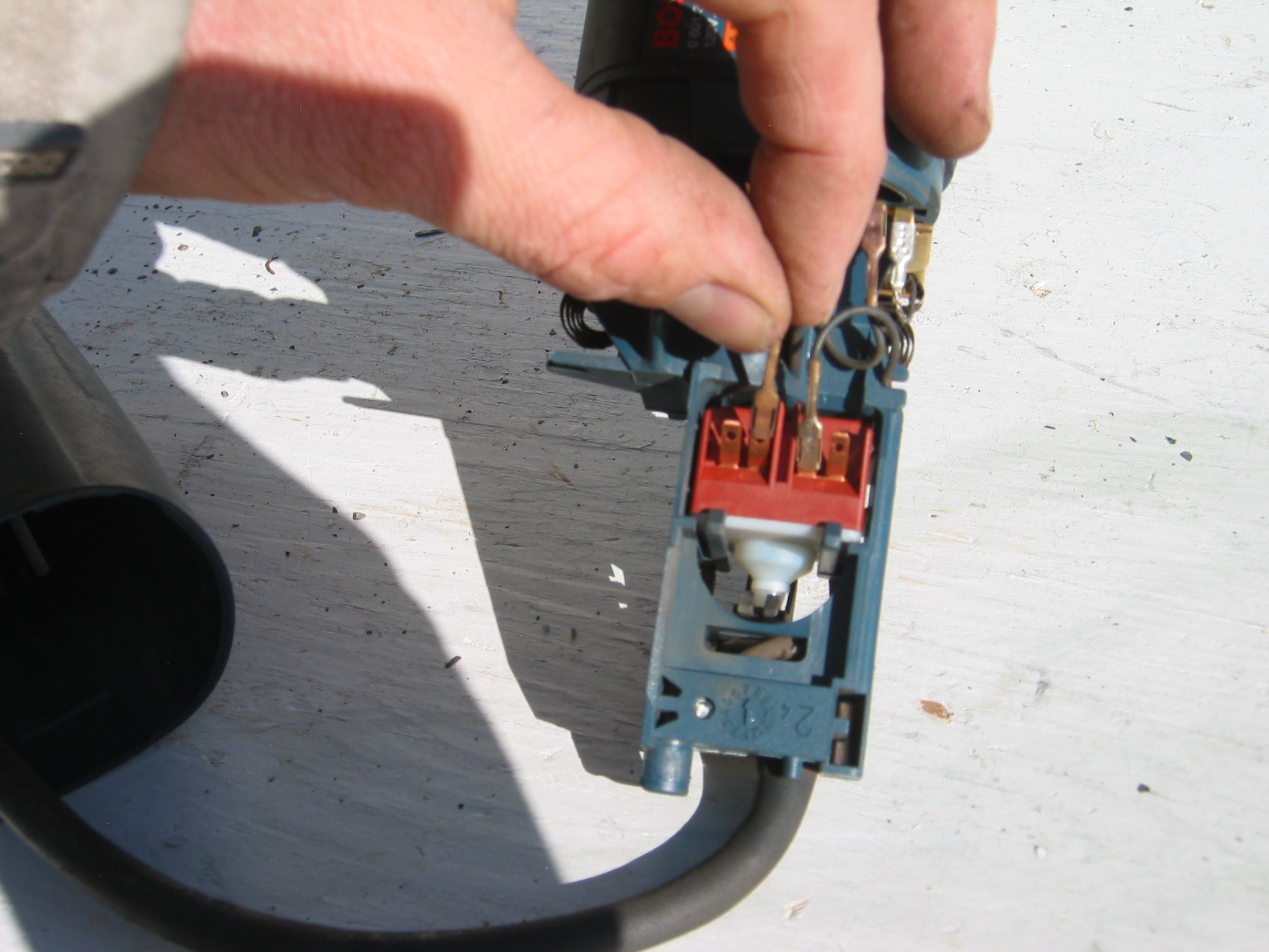 Power Tool Repair Made Easy : 7 Steps (with Pictures) - Instructables