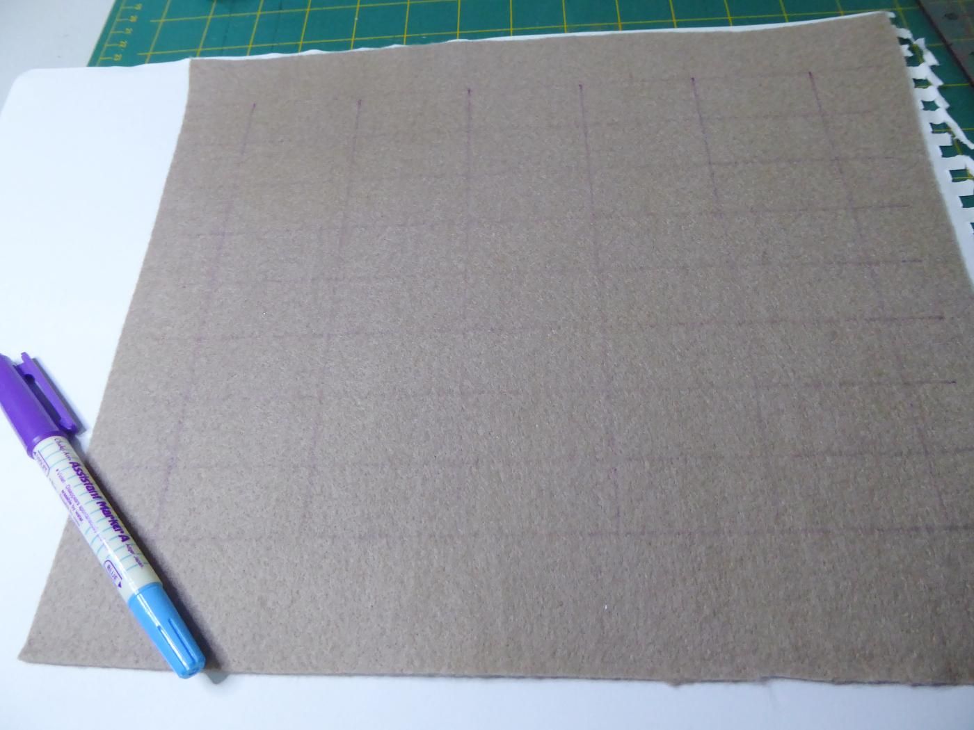 Create a Scrap Busting Felt Mini Quilt Inspired by Retro 1970’s Floral ...