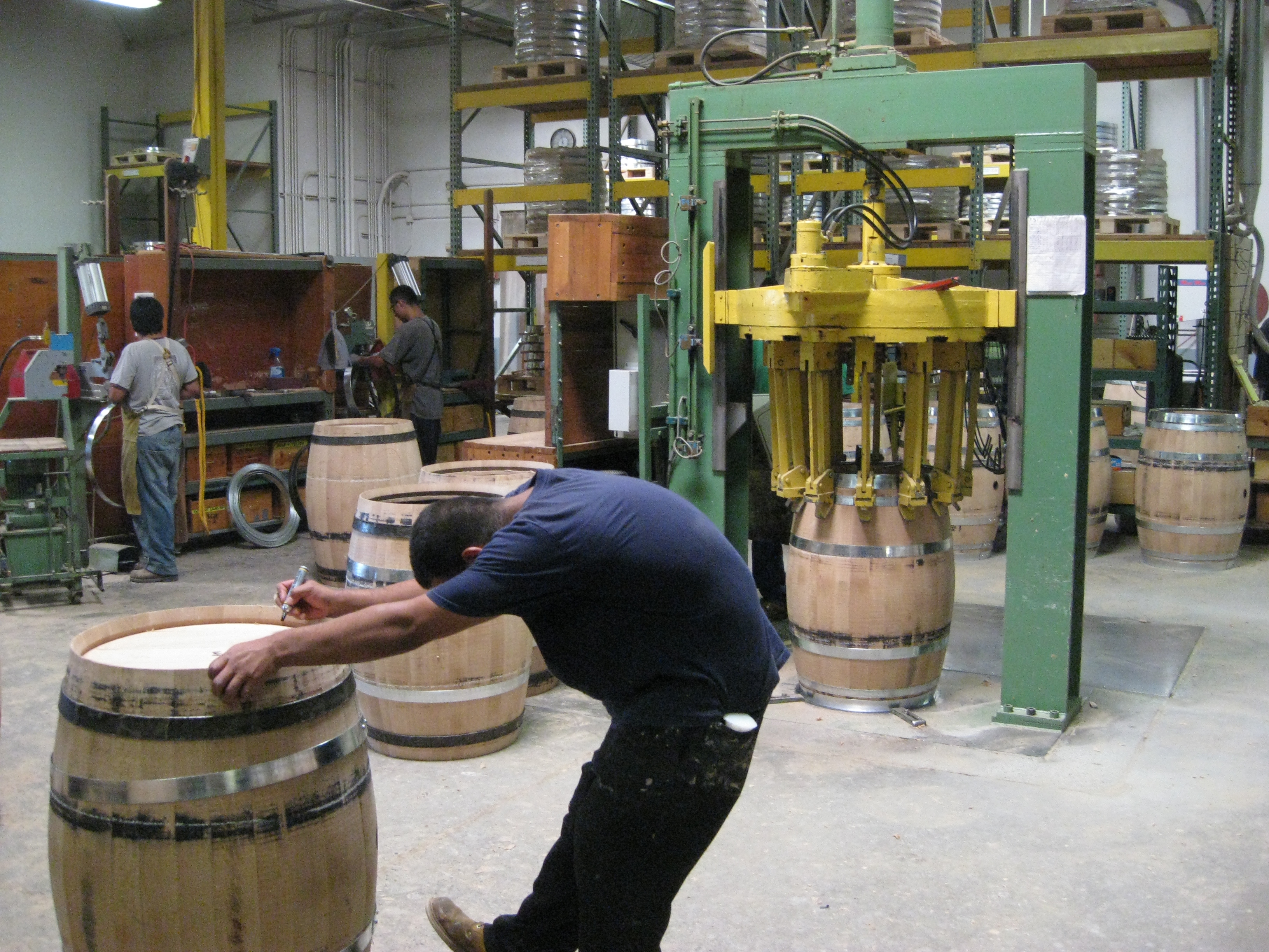 Oak Wine Barrel Coffee Table : 11 Steps (with Pictures) - Instructables