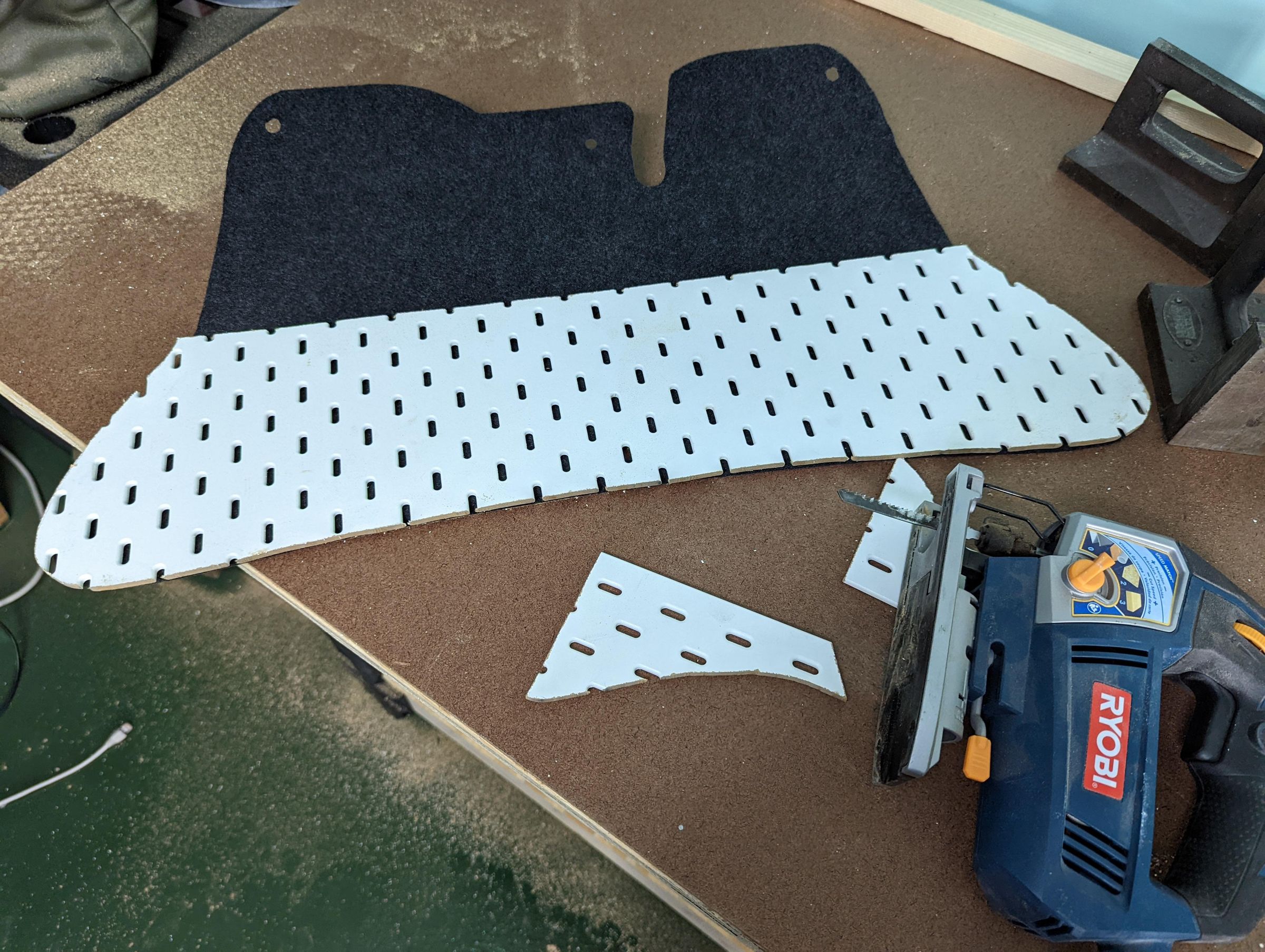 Trunk Lid Organizer : 4 Steps (with Pictures) - Instructables