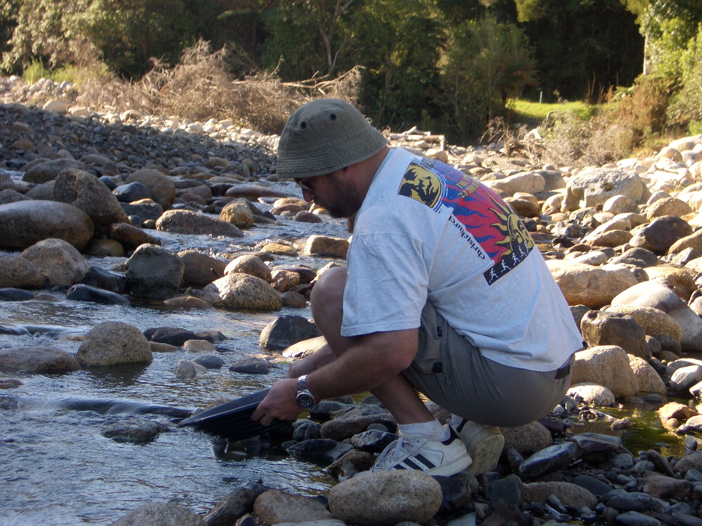 Gold Prospecting - Backpack Sluice From Found Materials : 5 Steps (with ...