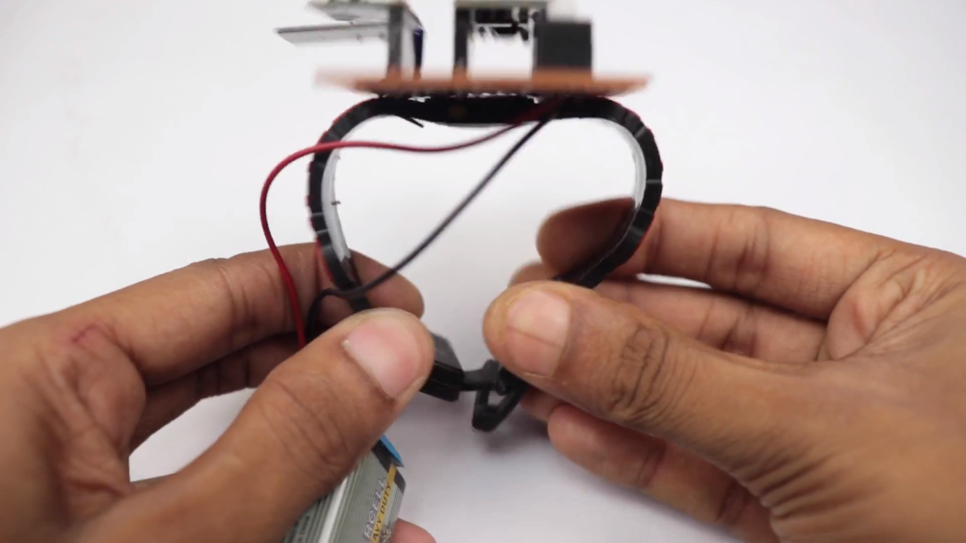 How to Make Arduino Gesture Control Robot at Home Using Radio Module ...