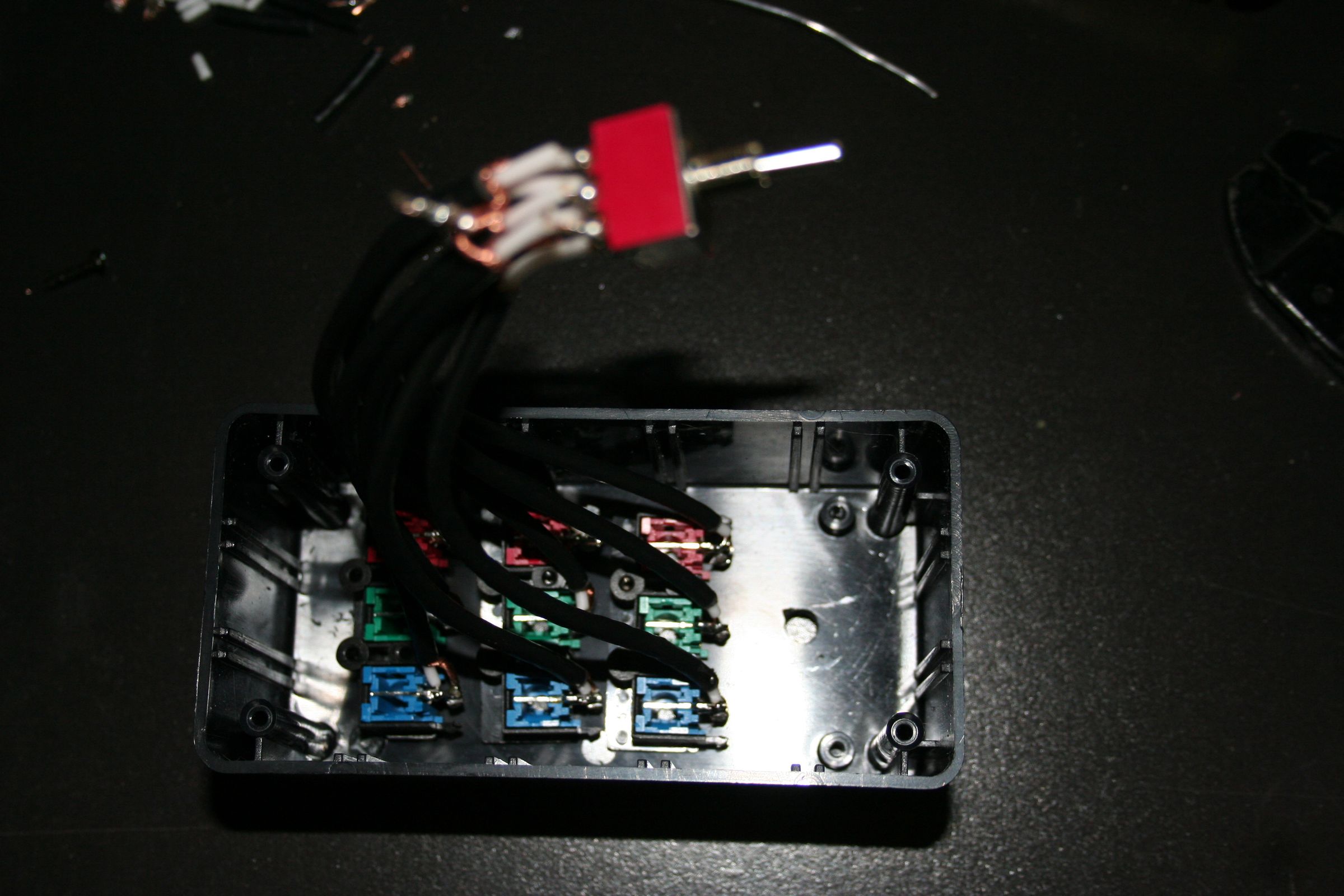 Very Simple Component Video Switch Box : 8 Steps - Instructables