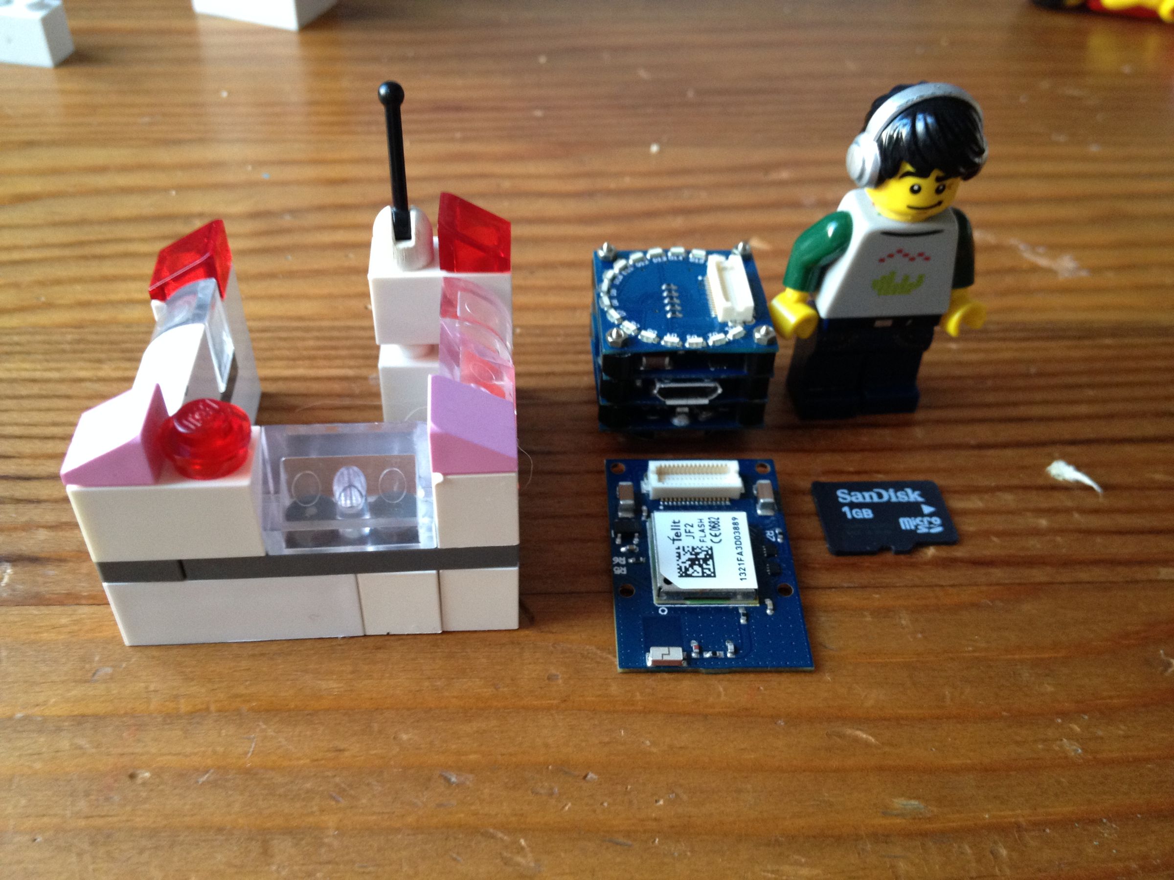 Tinyduino LEGO GPS Battery Powered Logger DIY : 3 Steps - Instructables