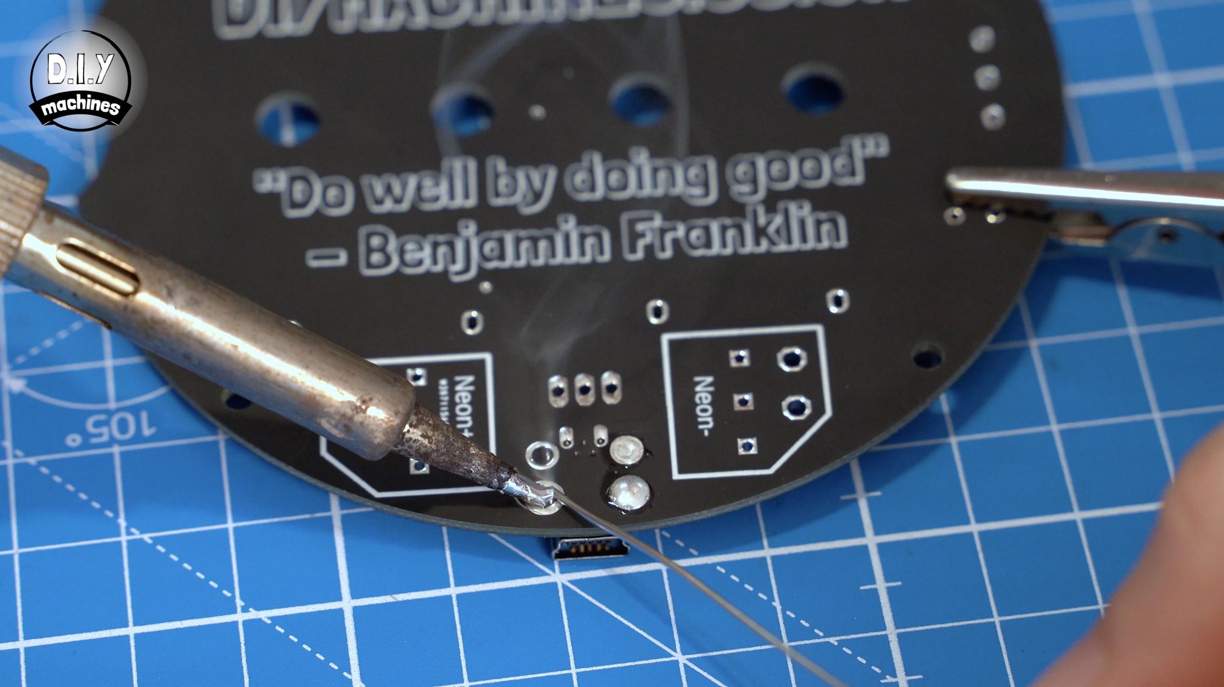 Make Your Own Customisable Desktop LED Neon Signs / Lights : 18 Steps ...