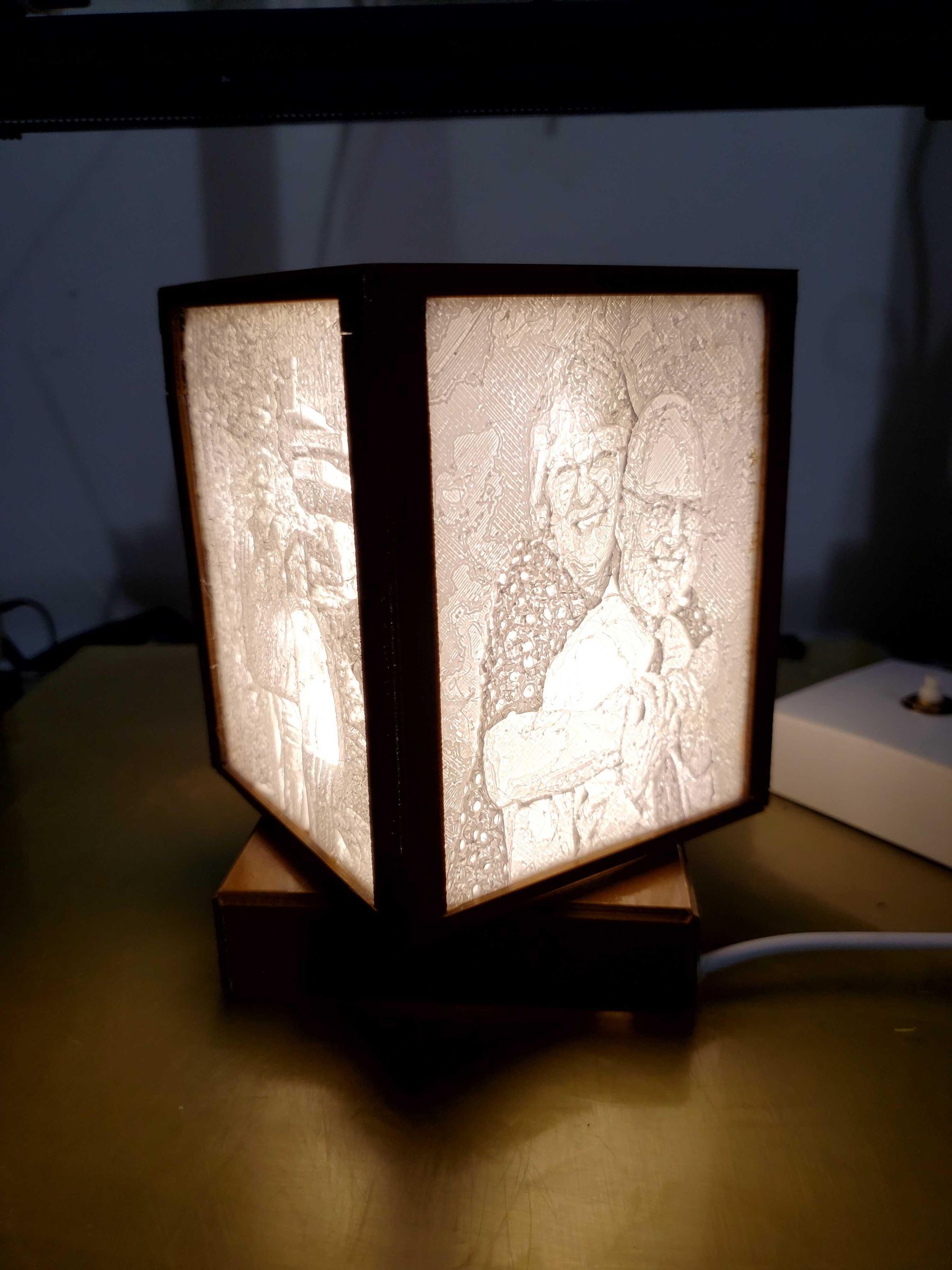Rotating Lithophane Box : 5 Steps (with Pictures) - Instructables