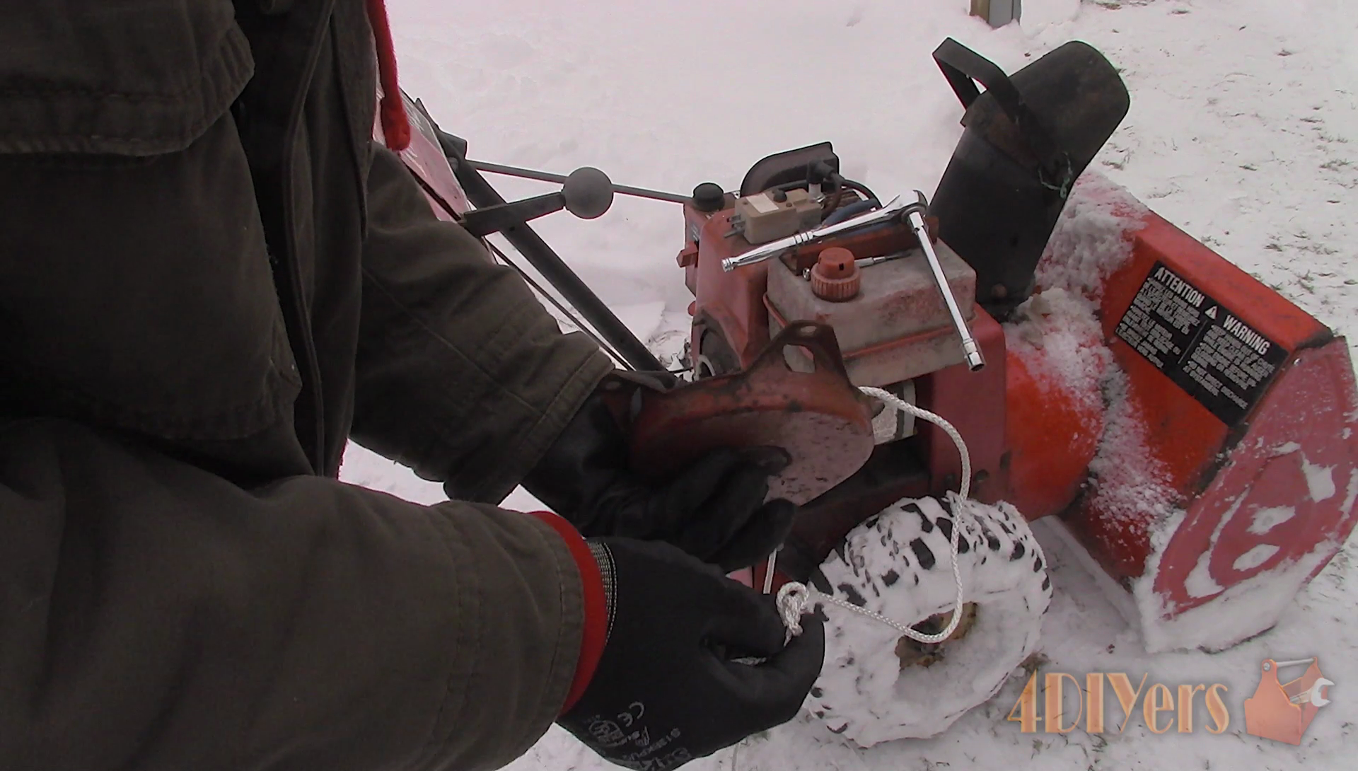 How to Replace an Engine's Pull Cord : 4 Steps (with Pictures ...