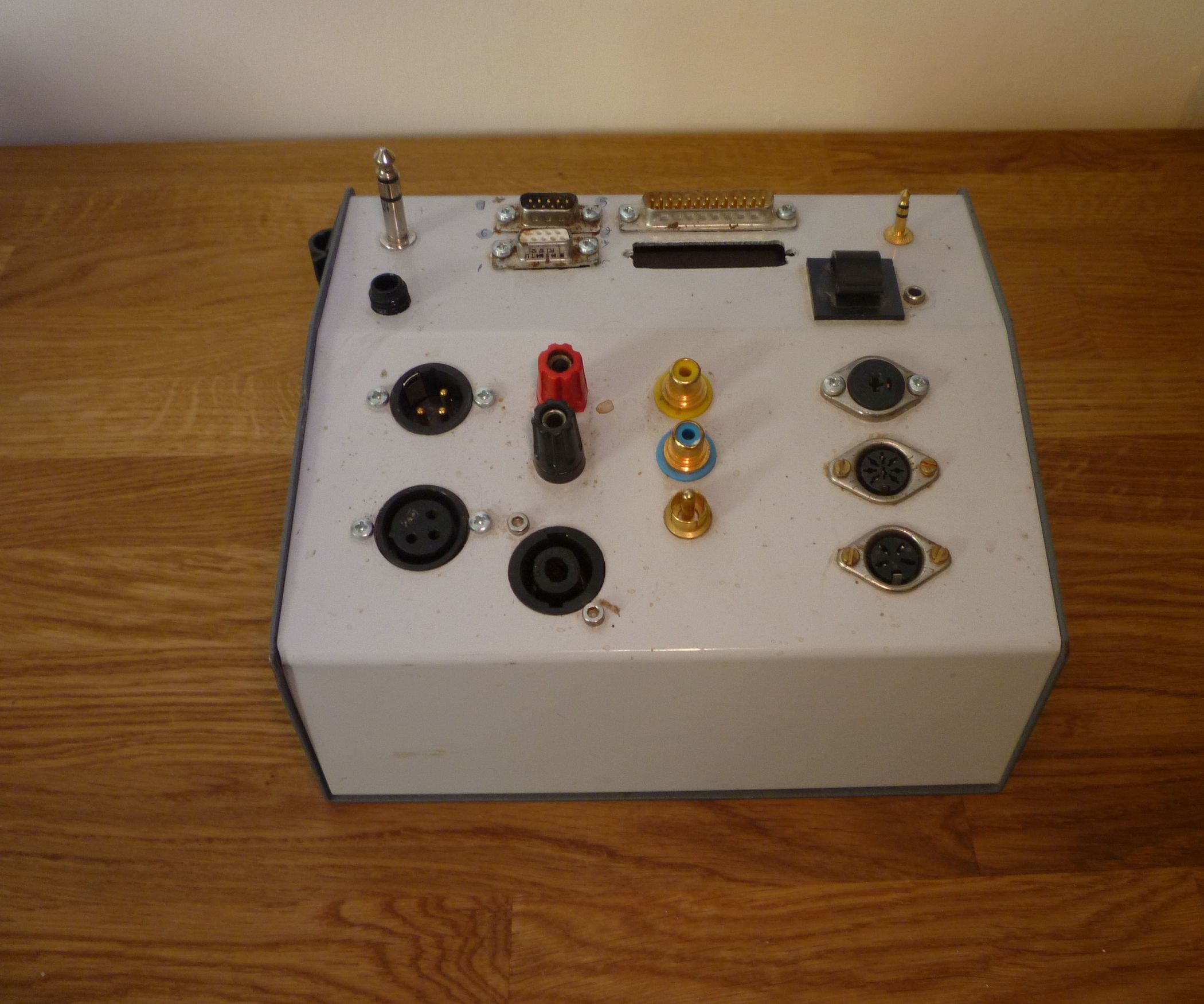 Soldering Fiddly Plugs & Sockets - Instructables