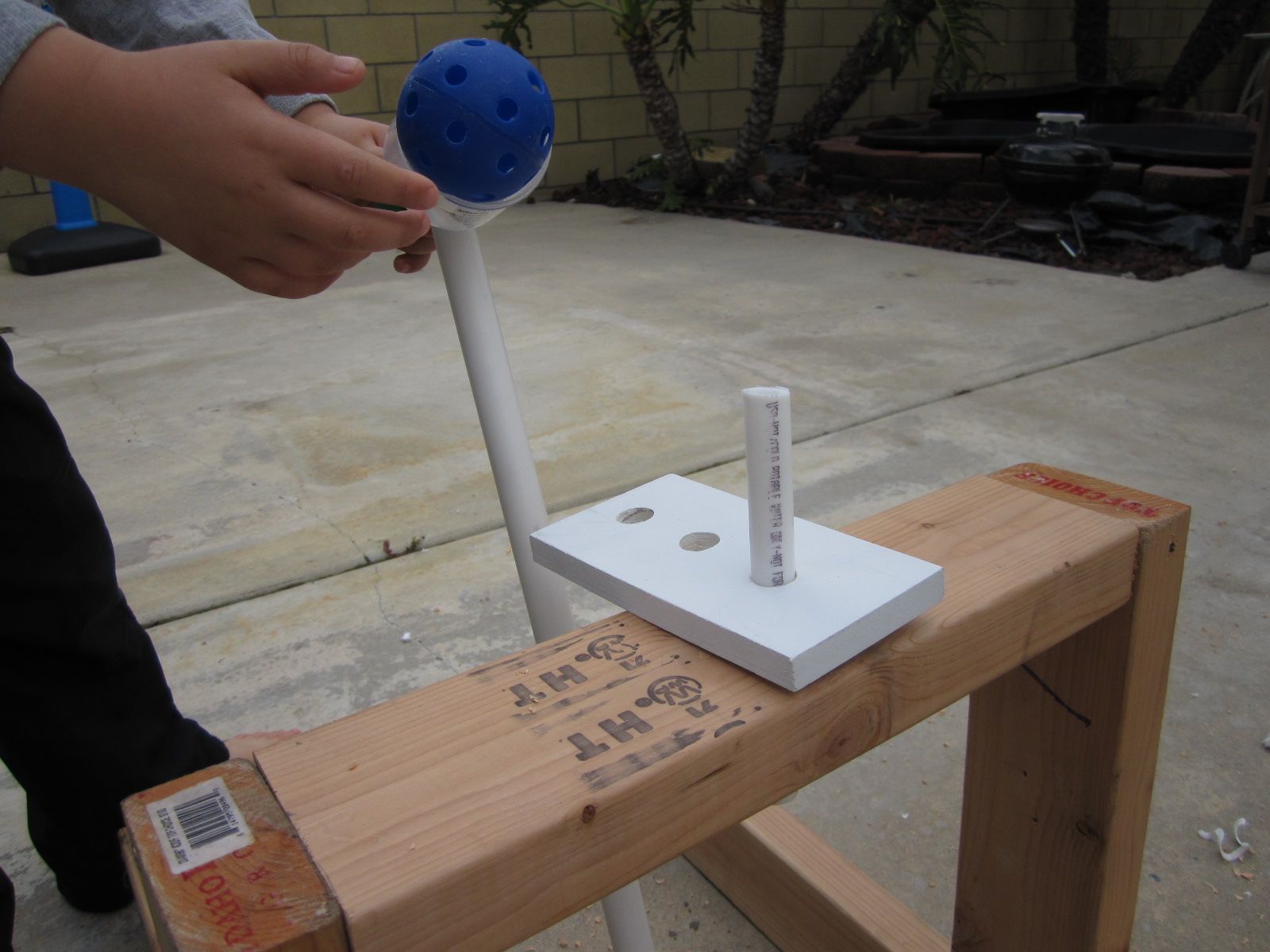Easy Backyard Catapult for Hero Dads : 10 Steps (with Pictures ...