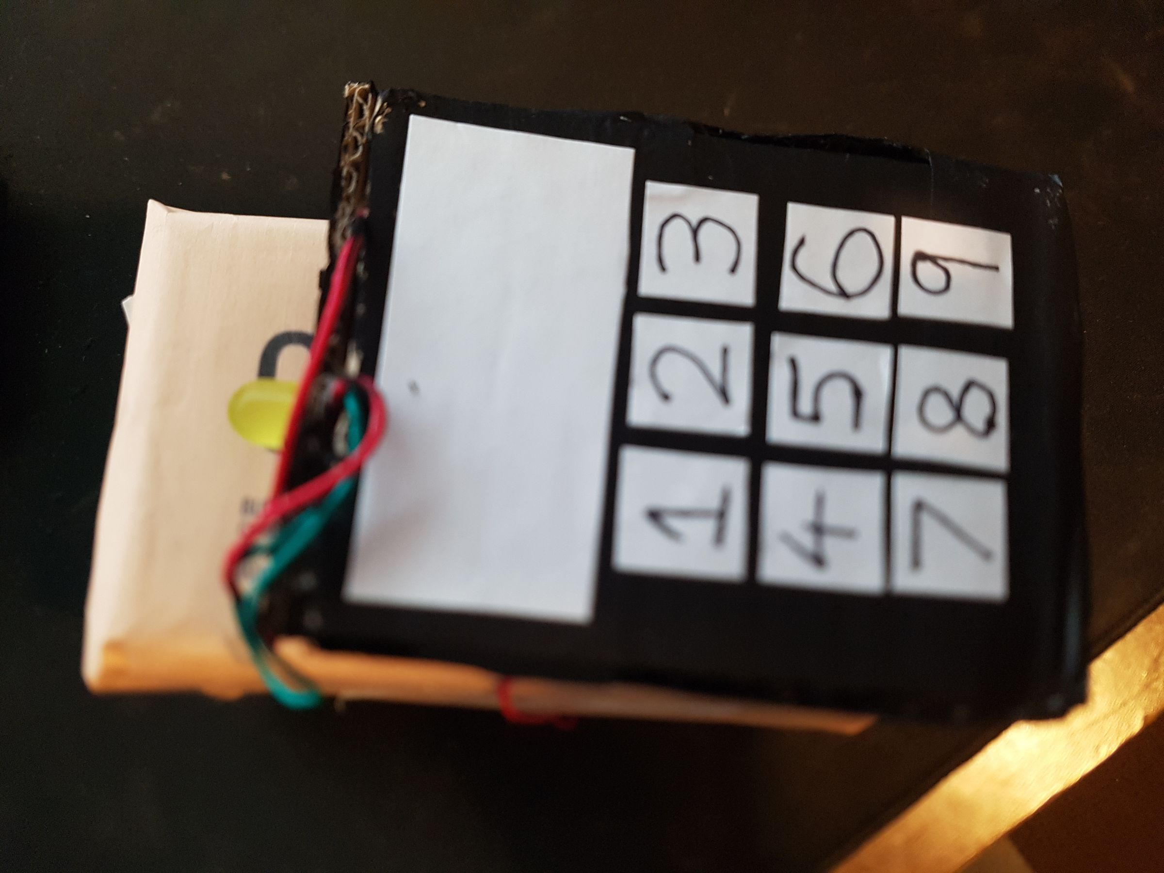 C4 Prop (Cartoony) : 5 Steps - Instructables