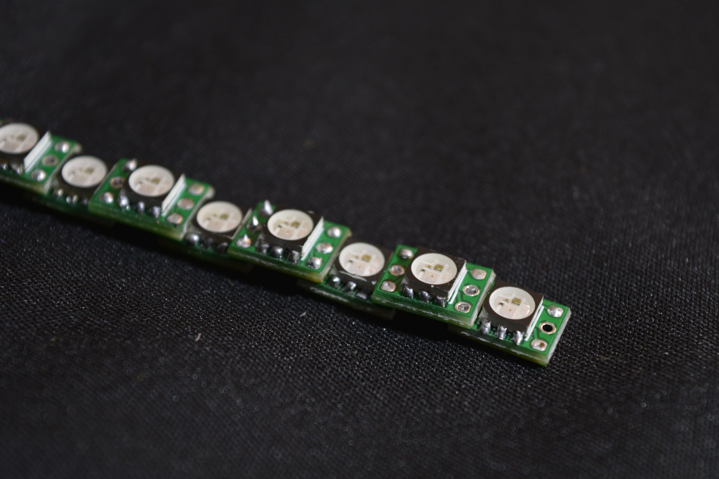 Open Source Breadboard-Friendly Modular Neopixel Breakout Board : 4 ...