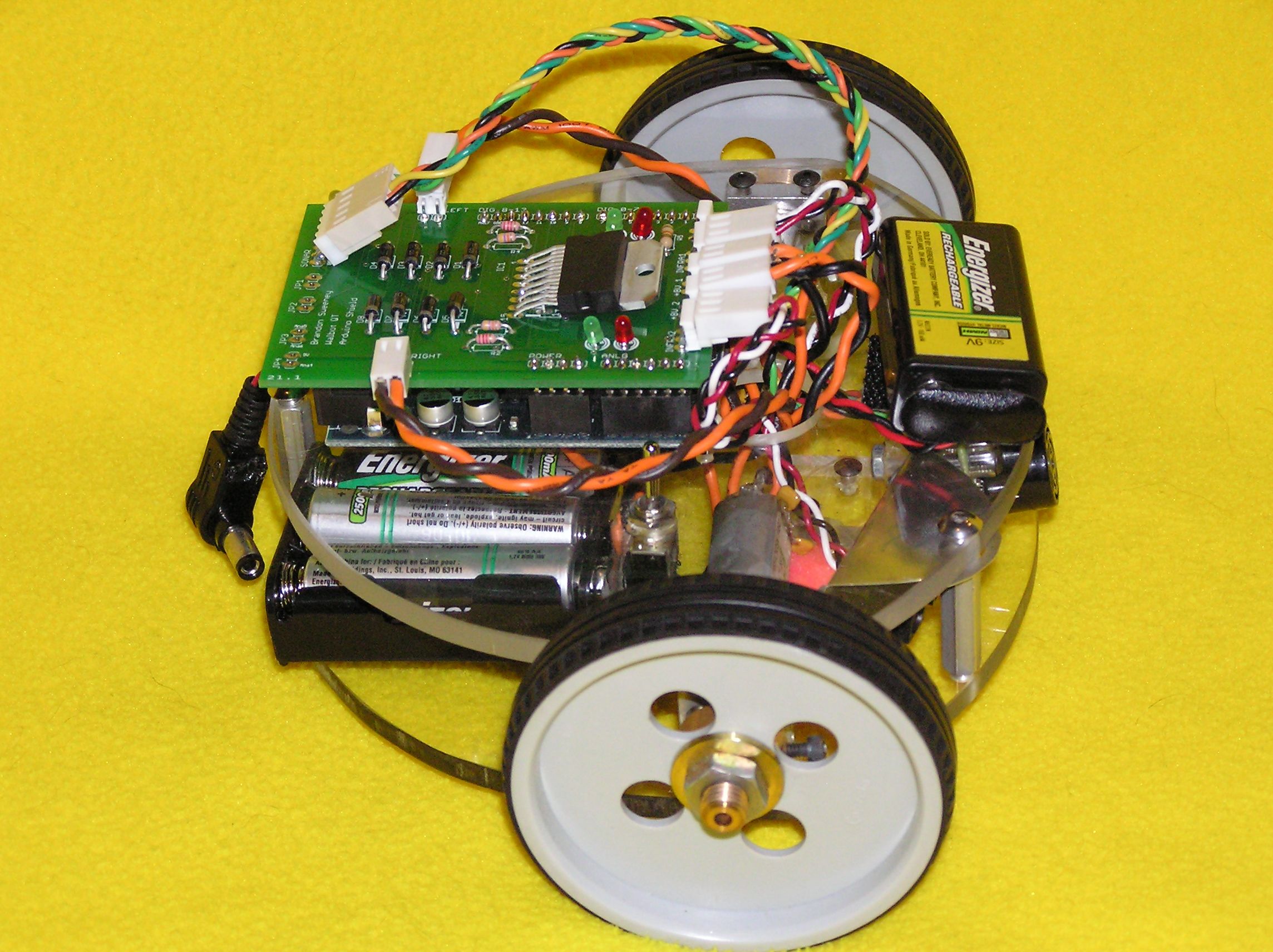 Make a Wall Avoiding Robot! : 6 Steps (with Pictures) - Instructables