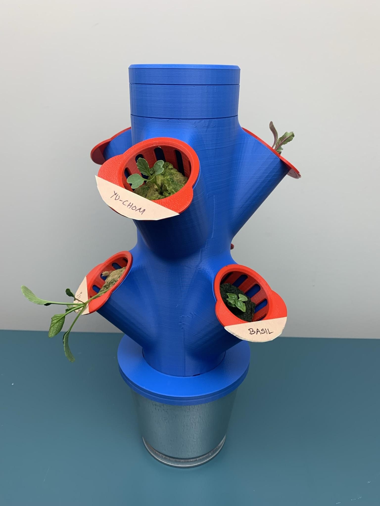 DESKTOP HYDROPONIC TOWER : 5 Steps (with Pictures) - Instructables