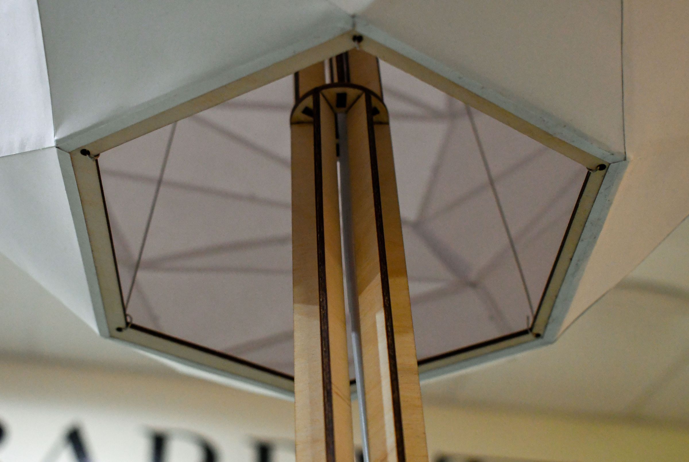 Cardstock Corner Lamp : 5 Steps (with Pictures) - Instructables
