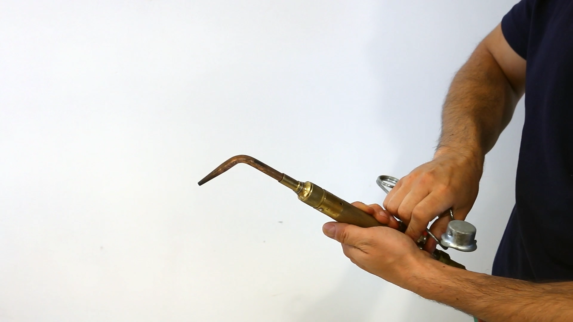 How to CORRECTLY Braze (SILVER SOLDER) a Copper Pipe : 5 Steps (with ...