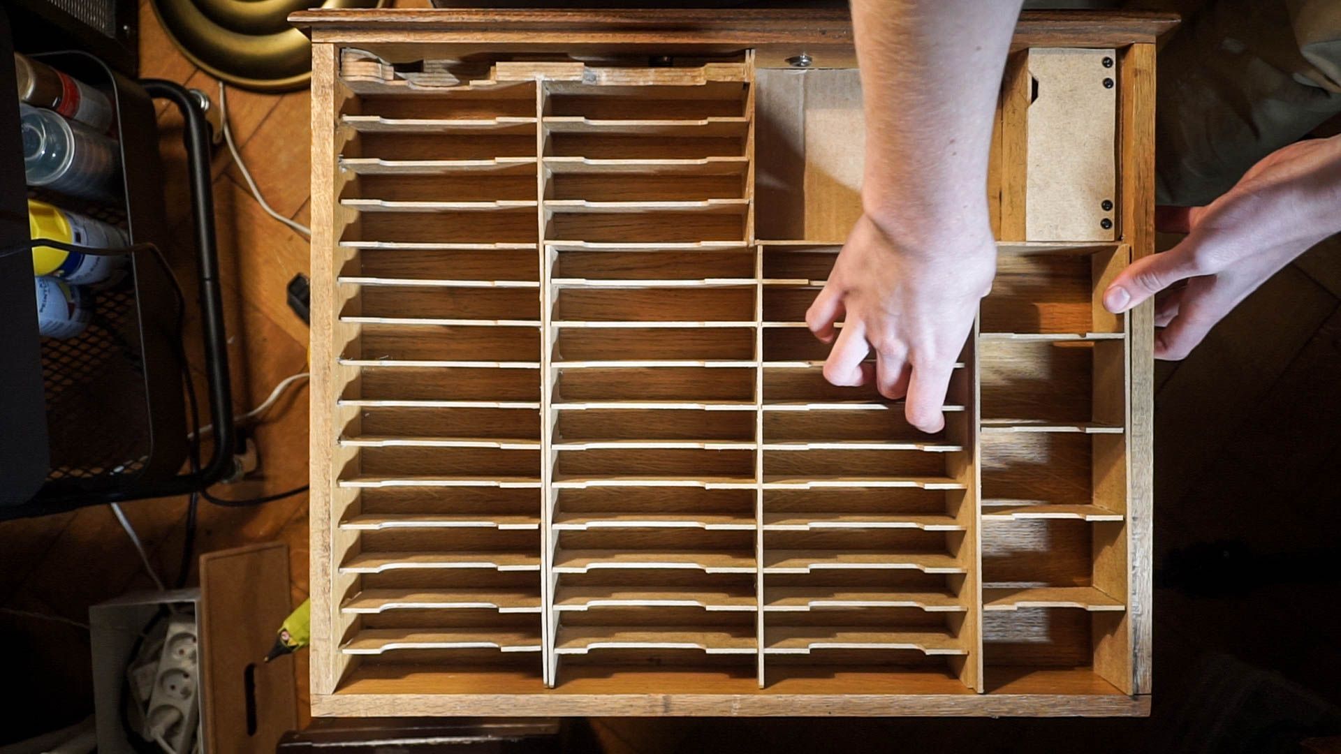 The Sleeper Electronic Components Organizer Desk : 10 Steps (with ...