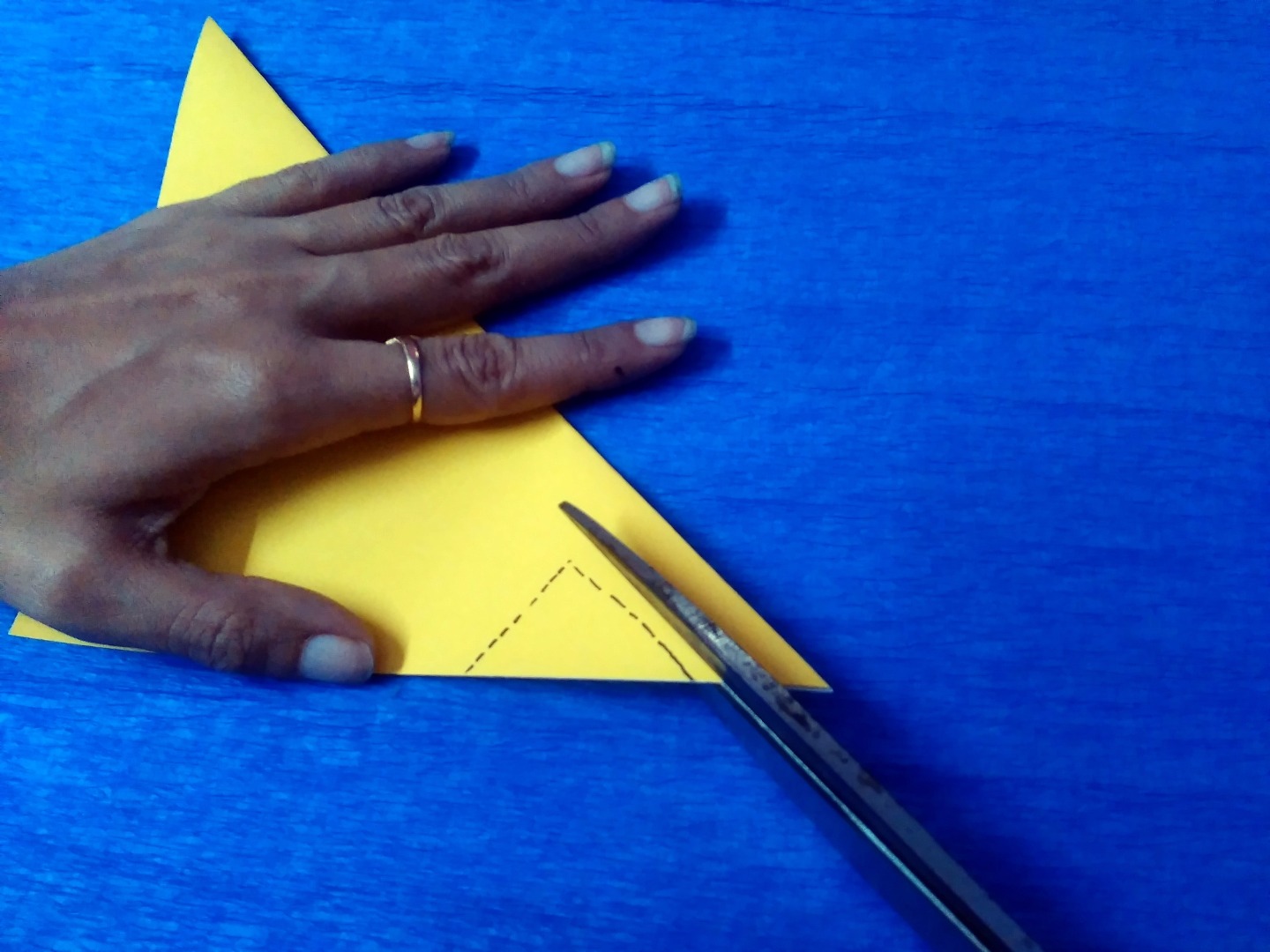 How to Make Paper Cat (Origami) : 4 Steps - Instructables