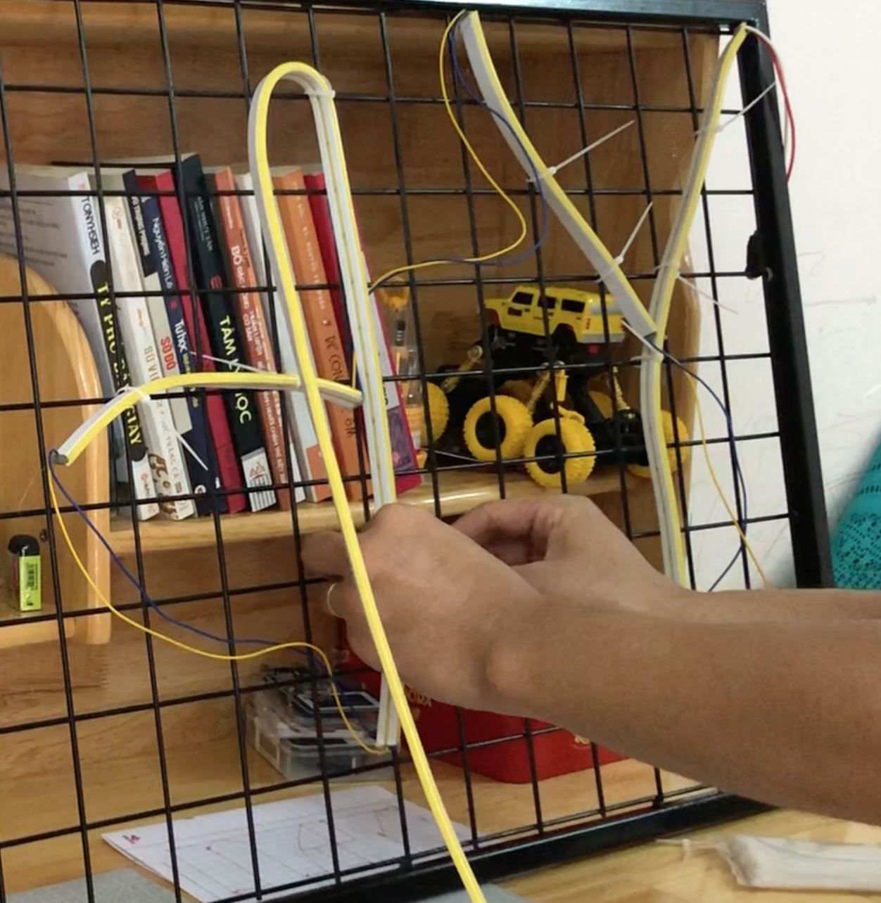 Led Neon Sign With Wall Grid : 6 Steps - Instructables