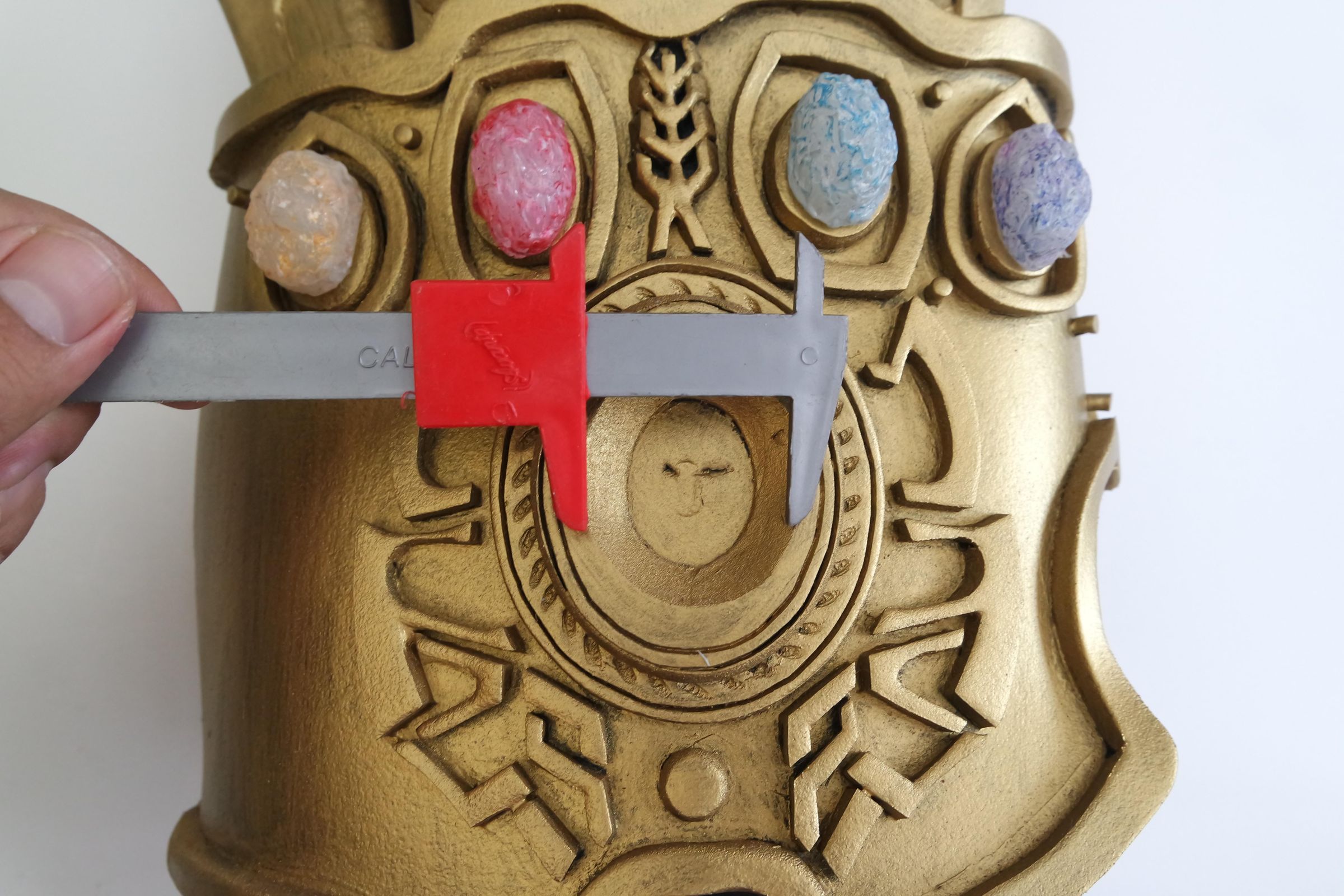 The Infinity Gauntlet. : 30 Steps (with Pictures) - Instructables