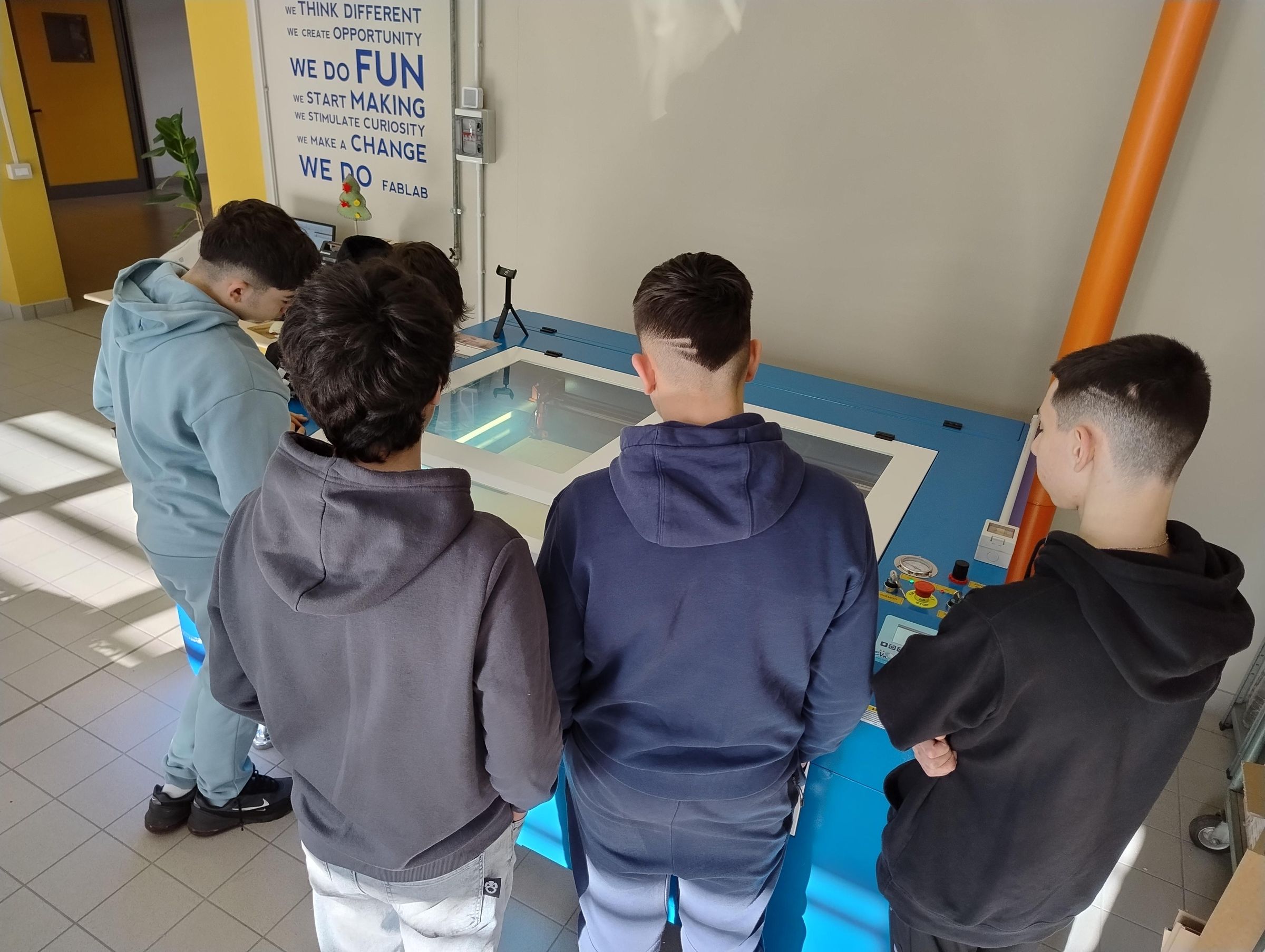 Smart Bin Sense - Automated Waste Sorting : 9 Steps - Instructables