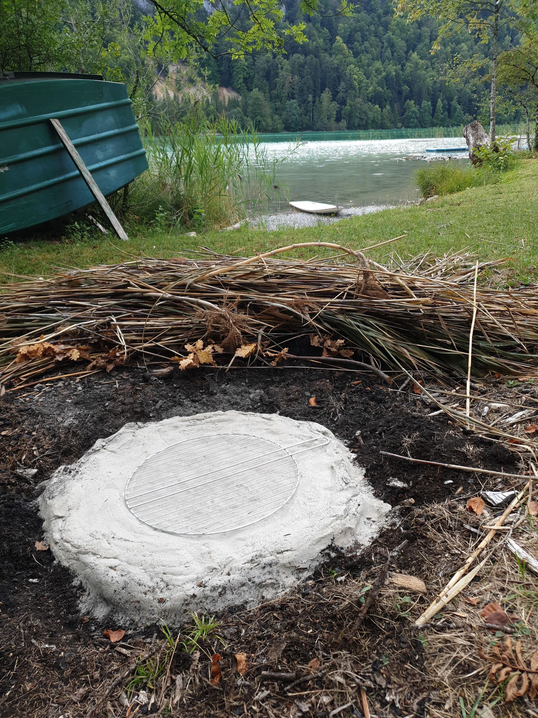 Primitive Pottery Wood Firing Updraft Kiln : 7 Steps (with Pictures ...