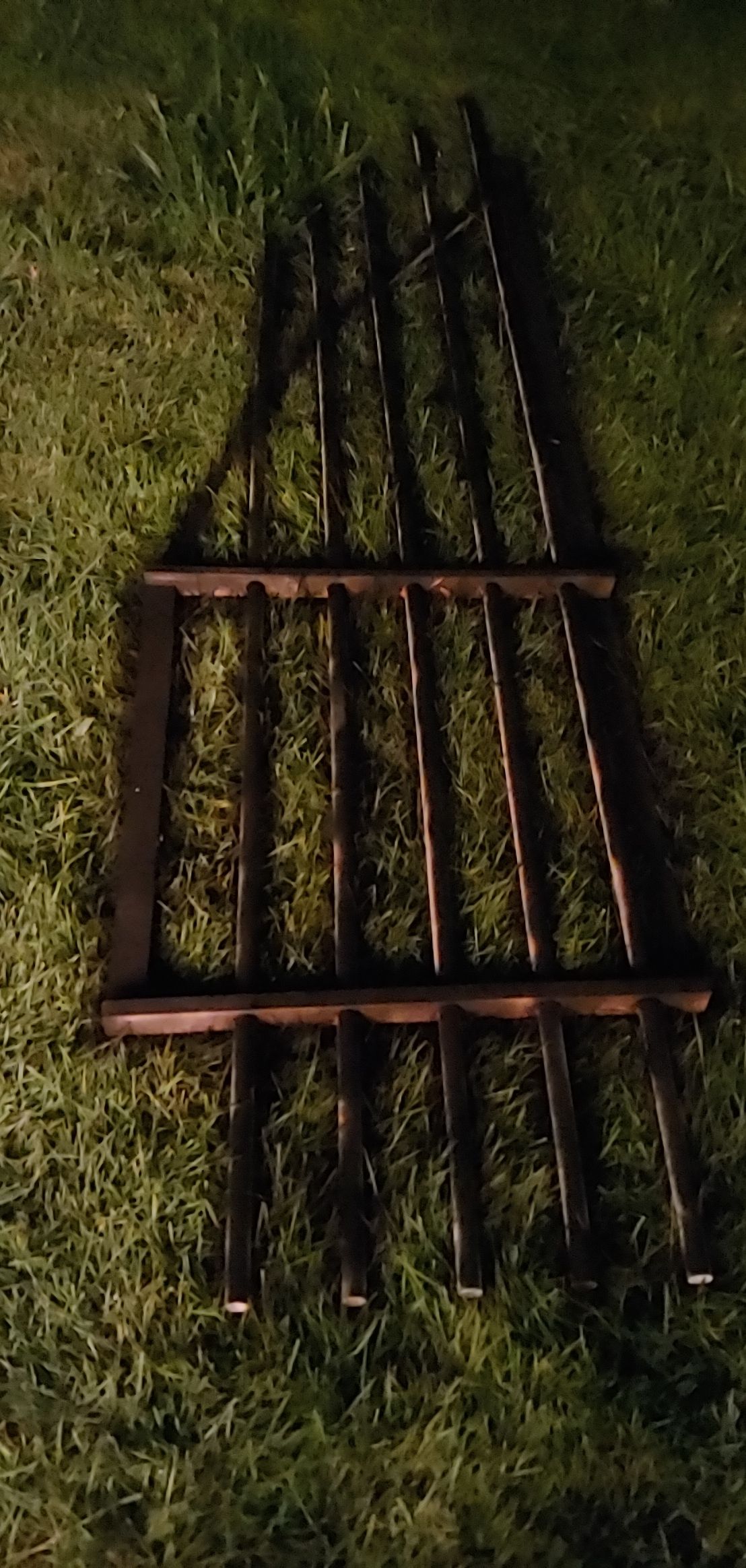 Halloween Cemetery Gates : 6 Steps - Instructables