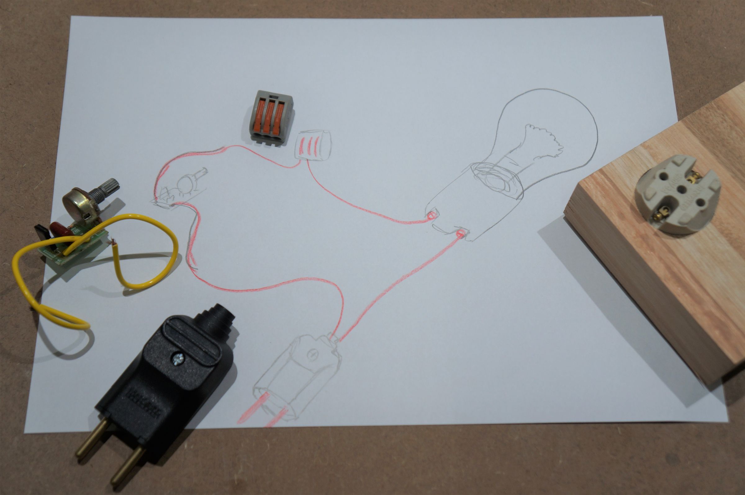 Wood Desk Lamp Dimmable : 9 Steps (with Pictures) - Instructables