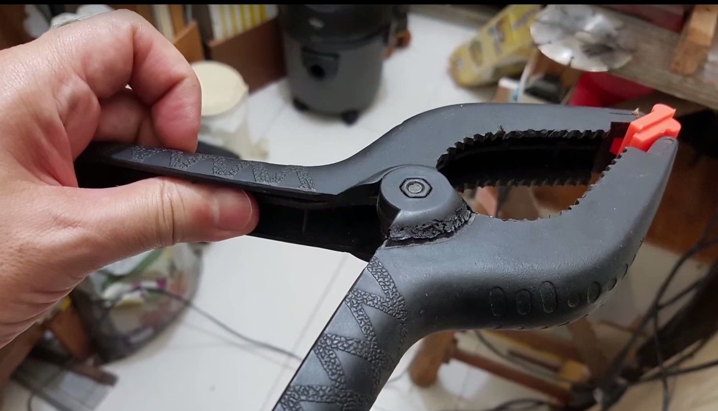 Fix Broken Plastic! Never Throw It Away Any More! : 6 Steps (with ...