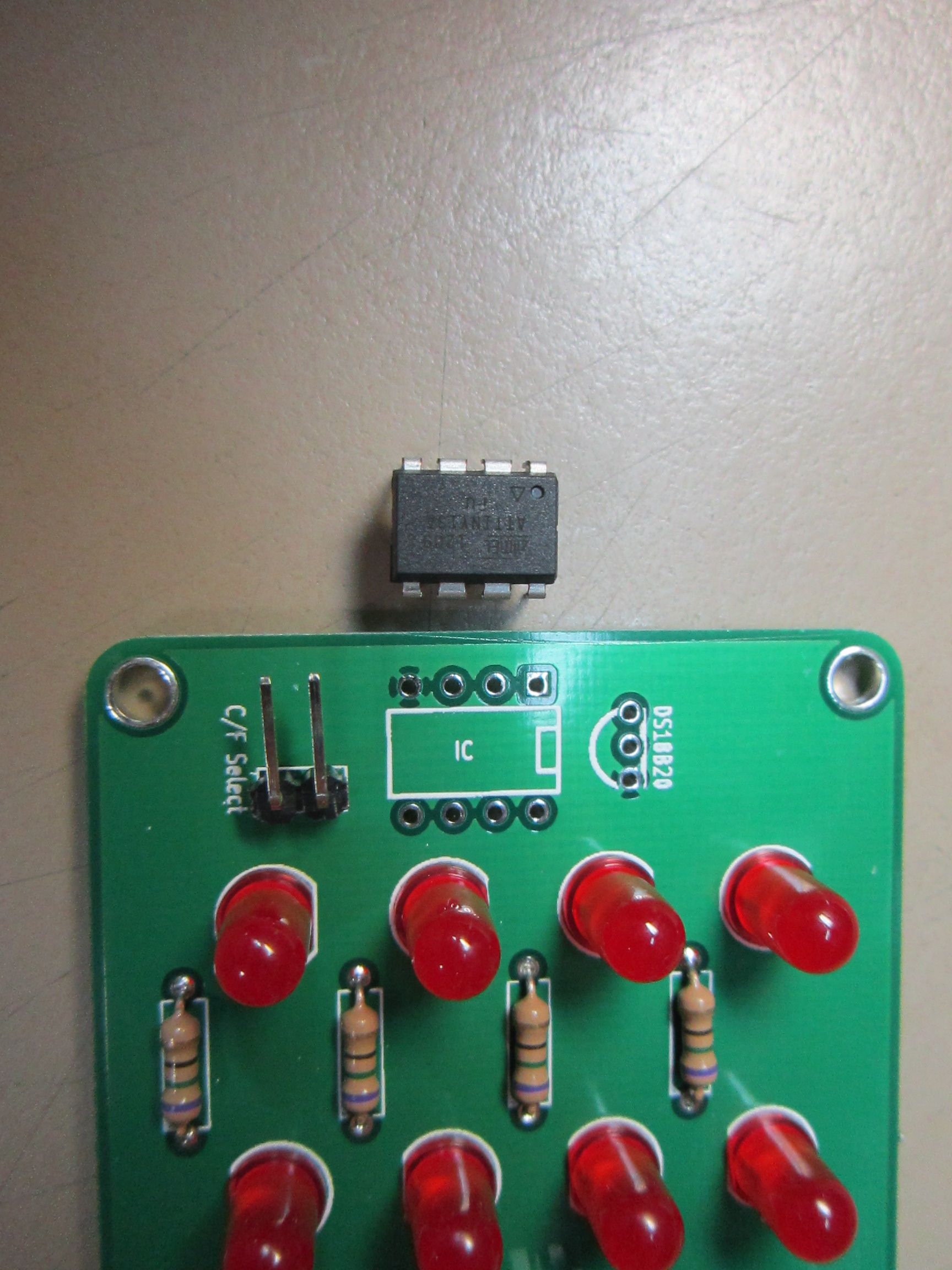 Binary Thermometer USB Powered : 8 Steps - Instructables
