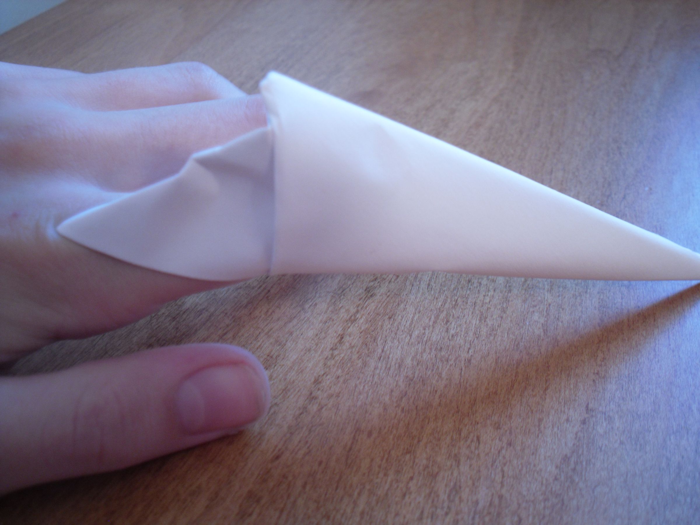 Origami Finger Claw : 4 Steps - Instructables
