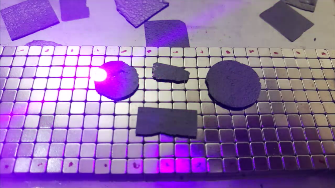 Laser Motion Control of Levitating Graphite : 4 Steps (with Pictures ...