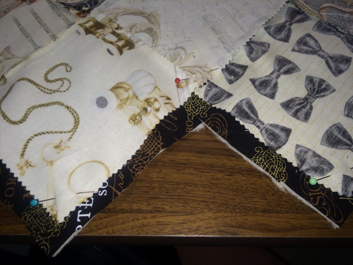 Zig Zag Table Runner : 11 Steps (with Pictures) - Instructables