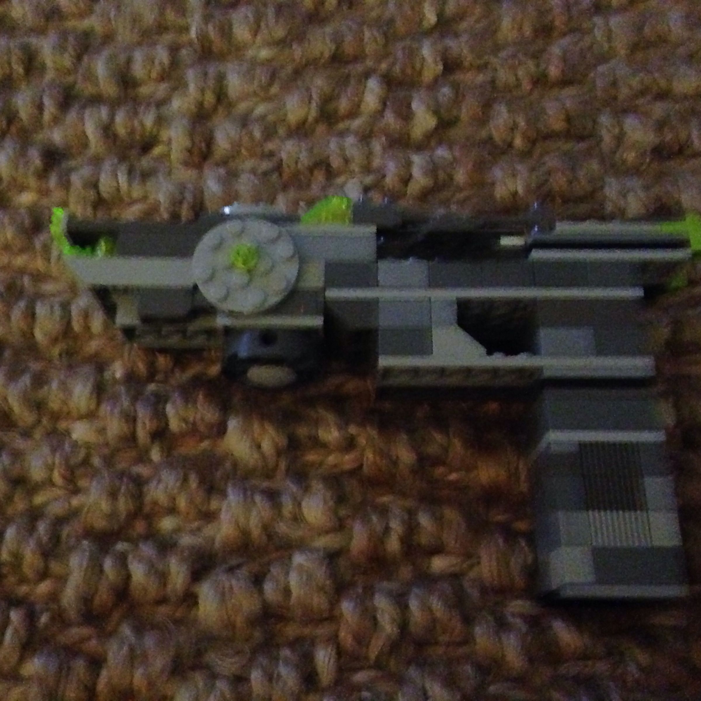 Green Neon Lego Laser Pistol : 4 Steps - Instructables