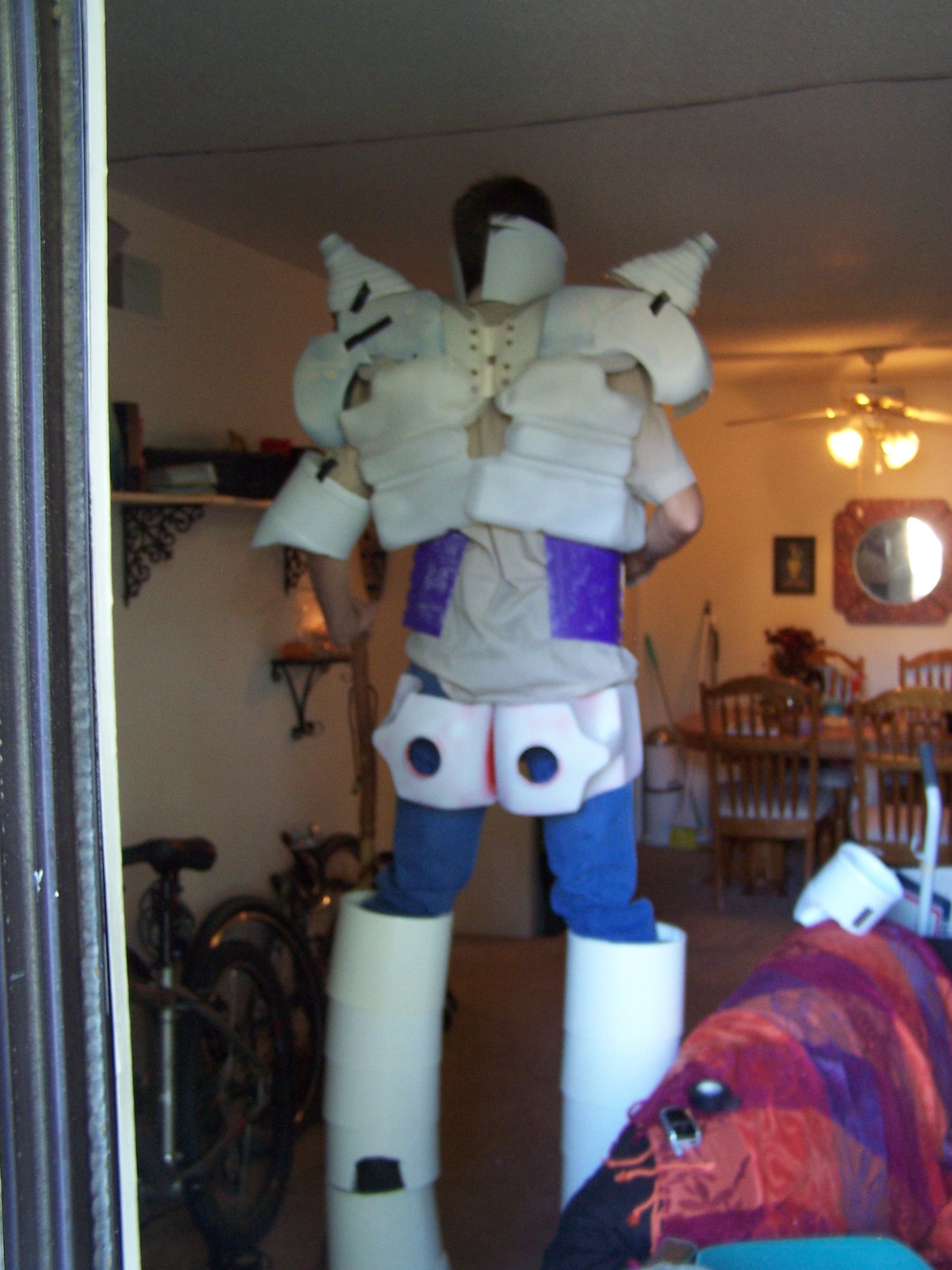 CloroxBot Recycled Giant Robot Costume! : 7 Steps (with Pictures ...
