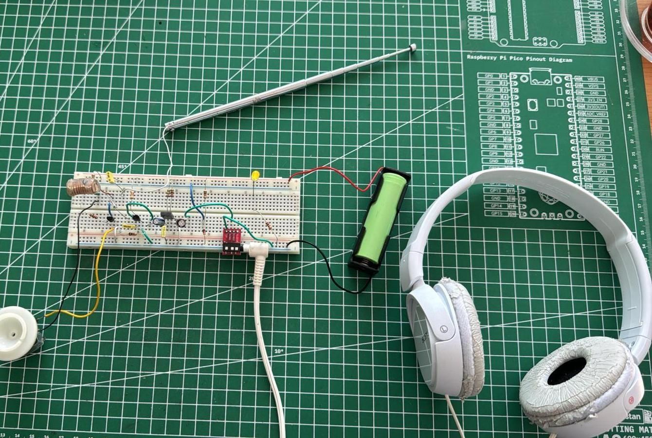 Simple FM Radio (Updated) : 6 Steps (with Pictures) - Instructables